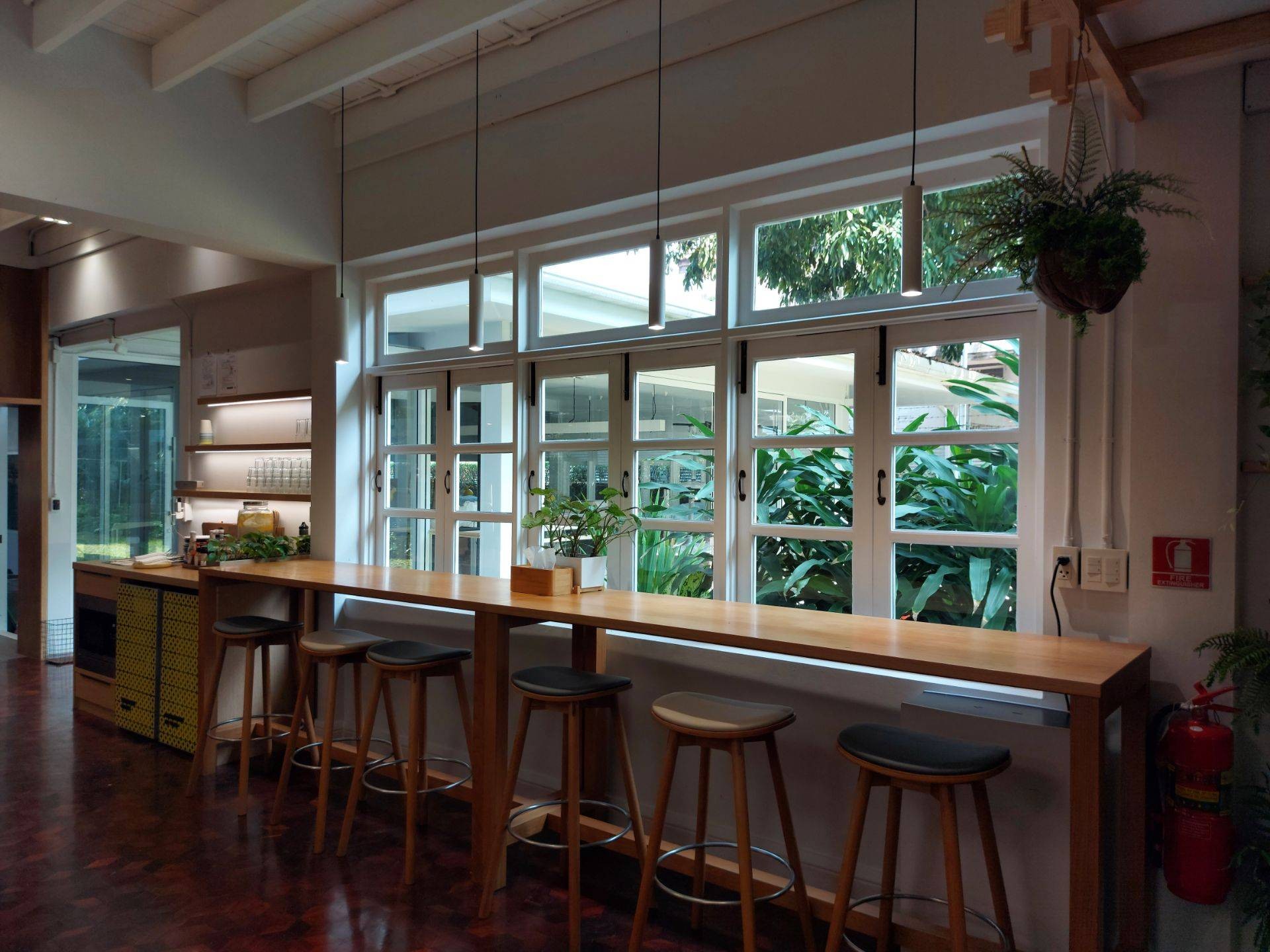 รูป Yellow Lane Cafe Ari