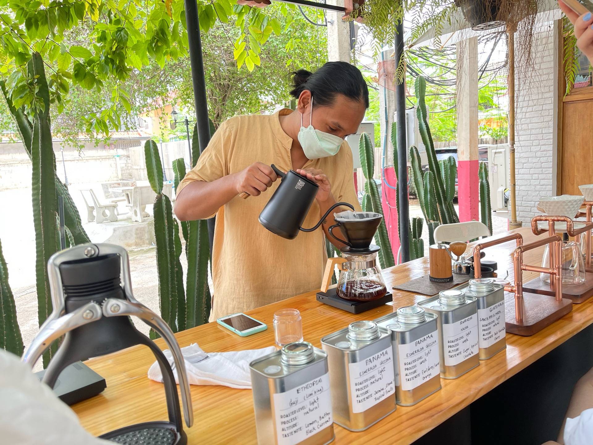 รีวิว Blink café&restaurant - คาเฟ่มุมถ่ายรูปเยอะมากๆ พนักงานบริการดี ...