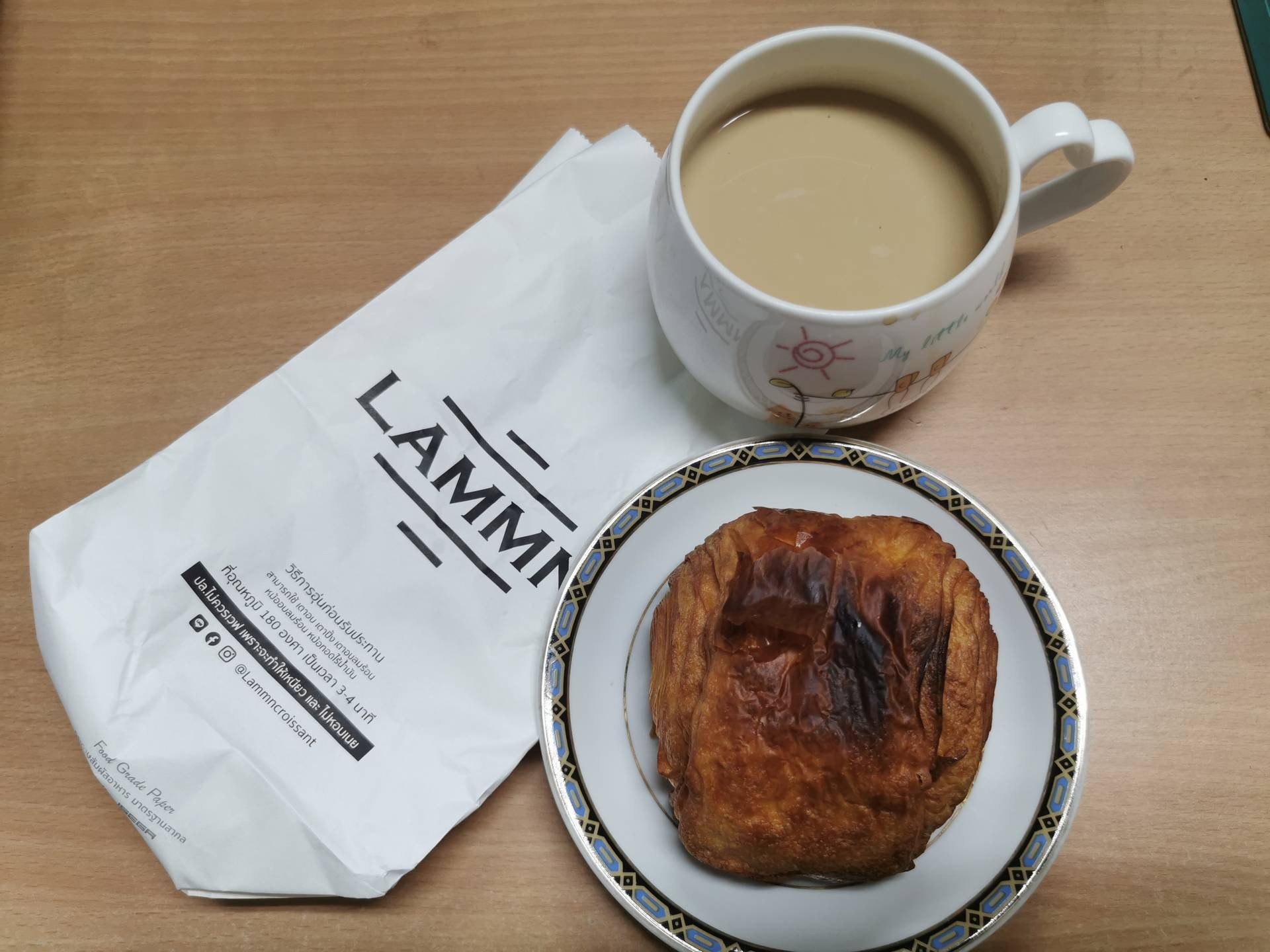 Pain au chocolate ร้าน Lammn Croissant