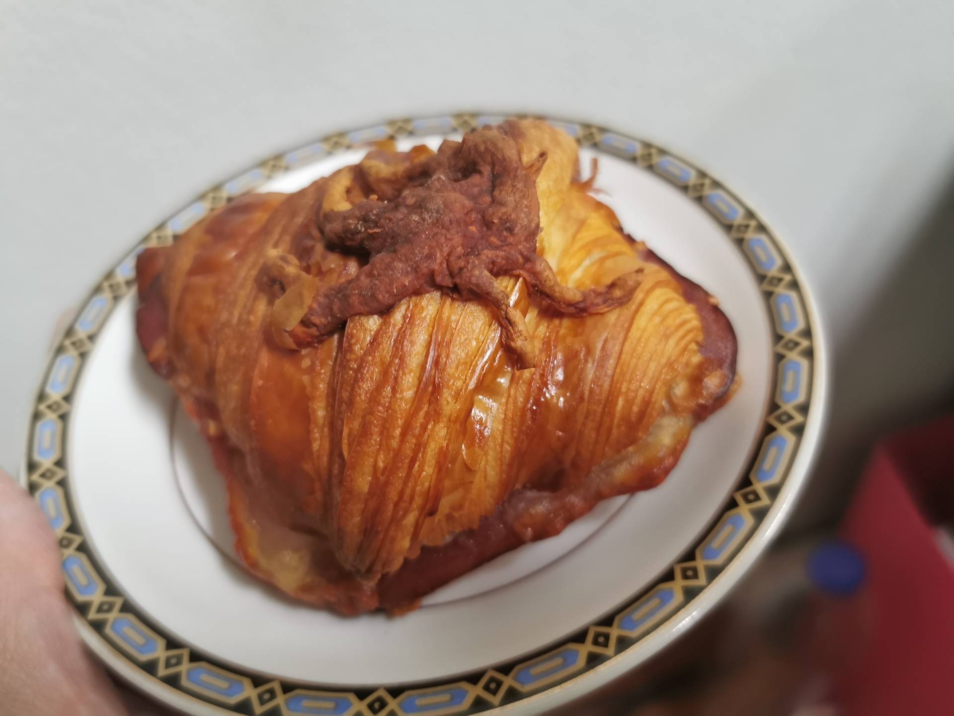 Mozzarella ham croissant ร้าน Lammn Croissant