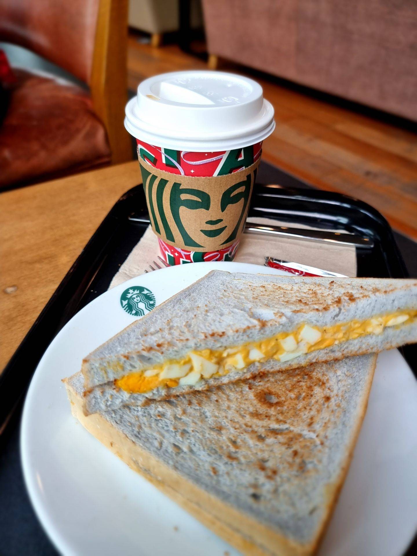 รีวิว Starbucks INT Rama 3 โซนด้านหน้า - สาขาประจำที่ต้องแวะ