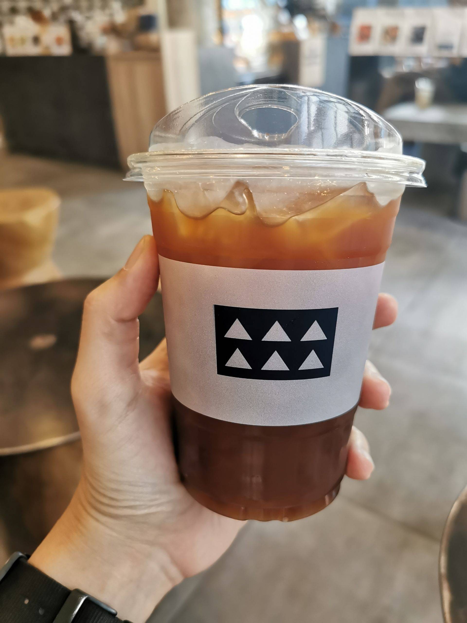 รีวิว Full Flavor coffee bar - กาแฟดี ที่จอดต้องลุ้นเอา ขนมเยอะ