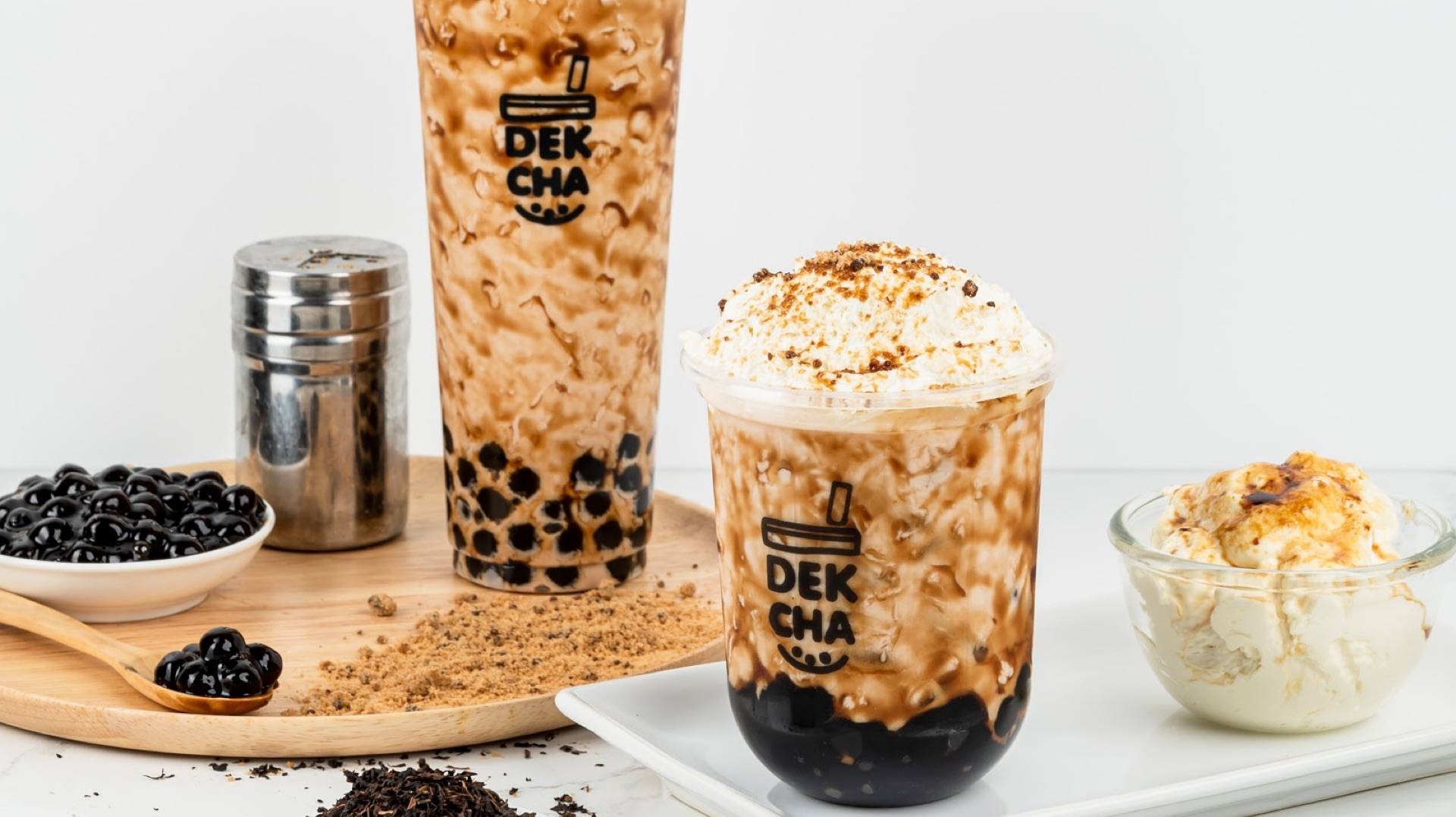 Dek-cha Cafe เด็กชา คาเฟ่ เมืองลพบุรี - สั่งอาหารเดลิเวอรี | Wongnai x ...