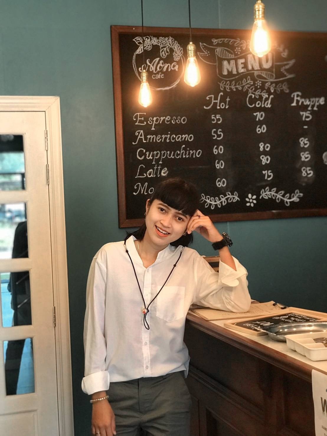 รีวิว Mona cafe โมนา คาเฟ่ โมนา คาเฟ่ - 10/10ไปเลยยยย