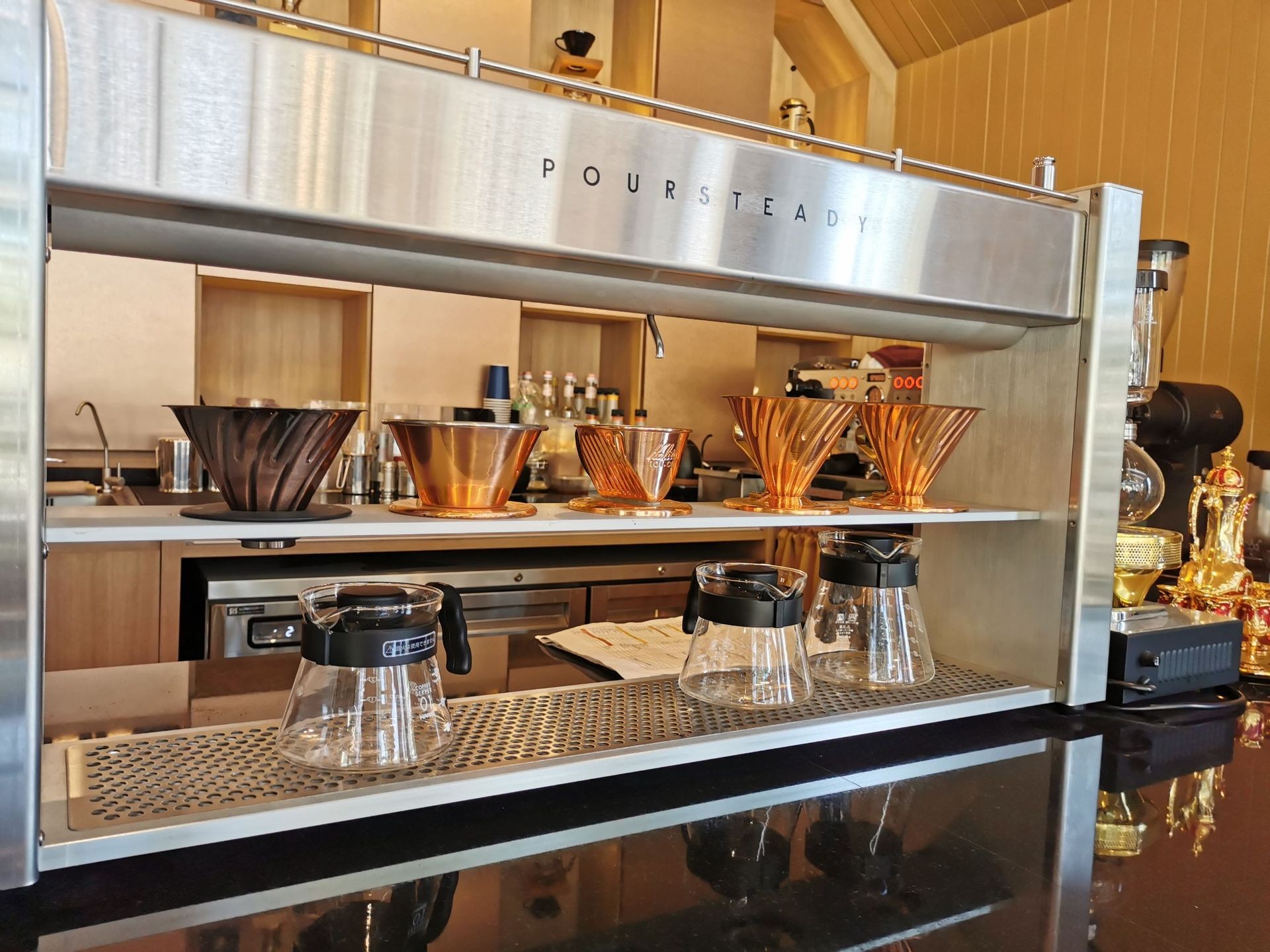 รูป กาแฟขี้ชะมด Bluegold Roaster Coffee เลียบทางด่วนเอกมัย-รามอินทรา