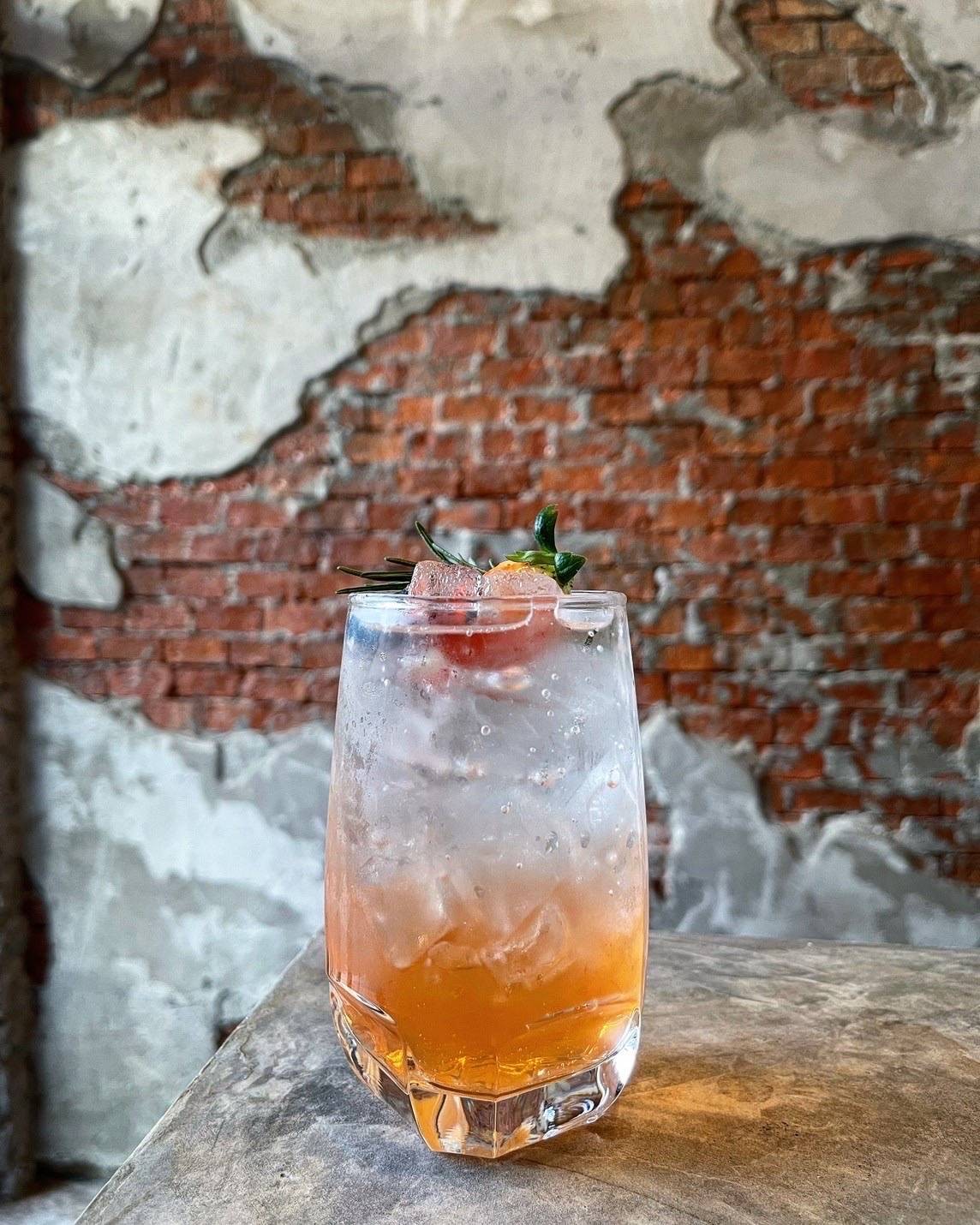 รีวิว ARUNO DONMUEANG - ลิ้มลองสัมผัสรสชาติของกาแฟและเบเกอรี่