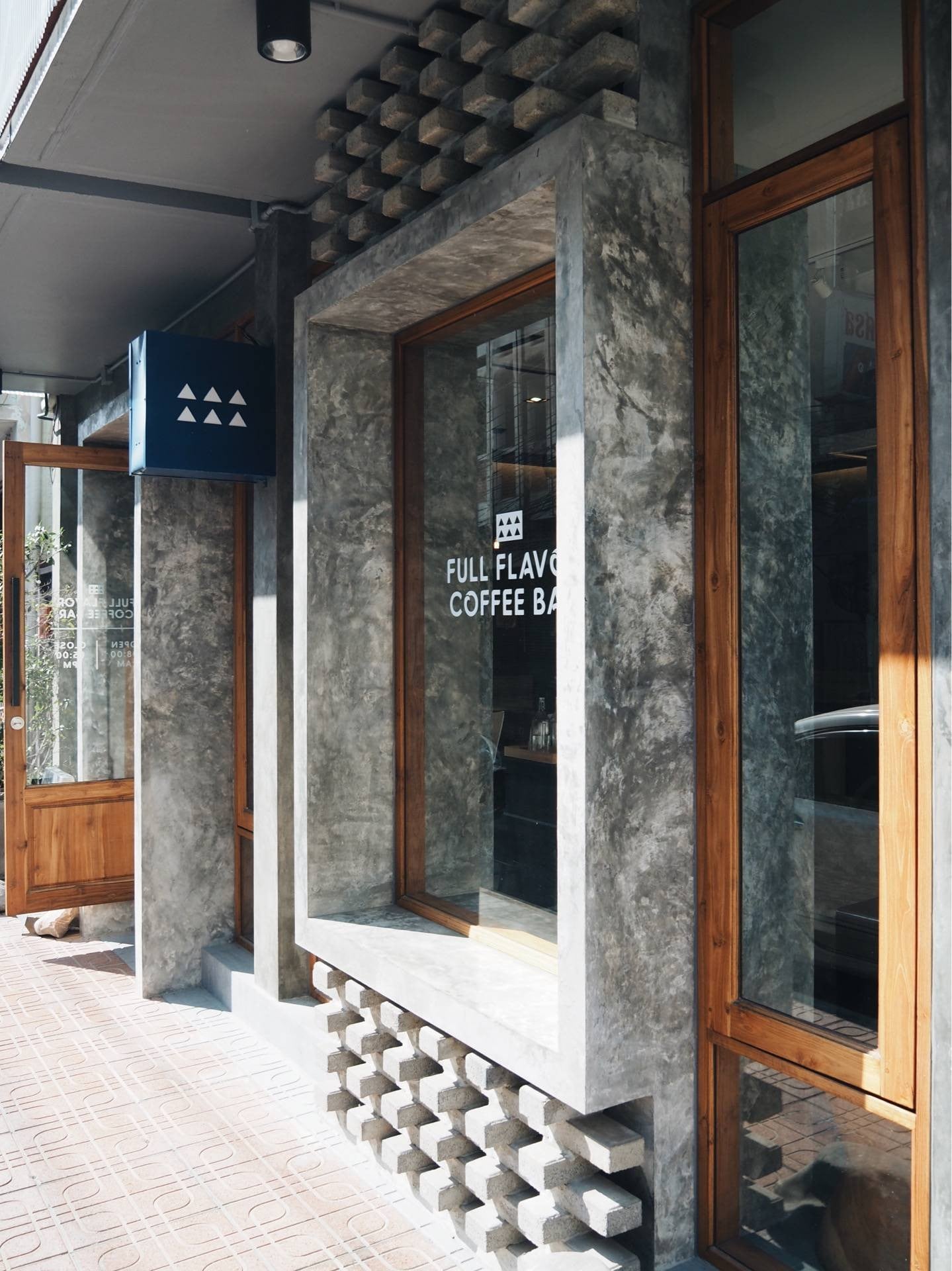 รีวิว Full Flavor coffee bar - ร้านกาแฟเท่ๆ กลางลำปาง