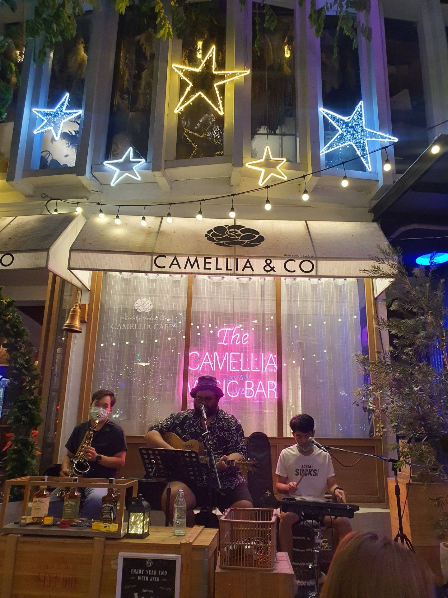 รูป The Camellia Cafe & Music Bar