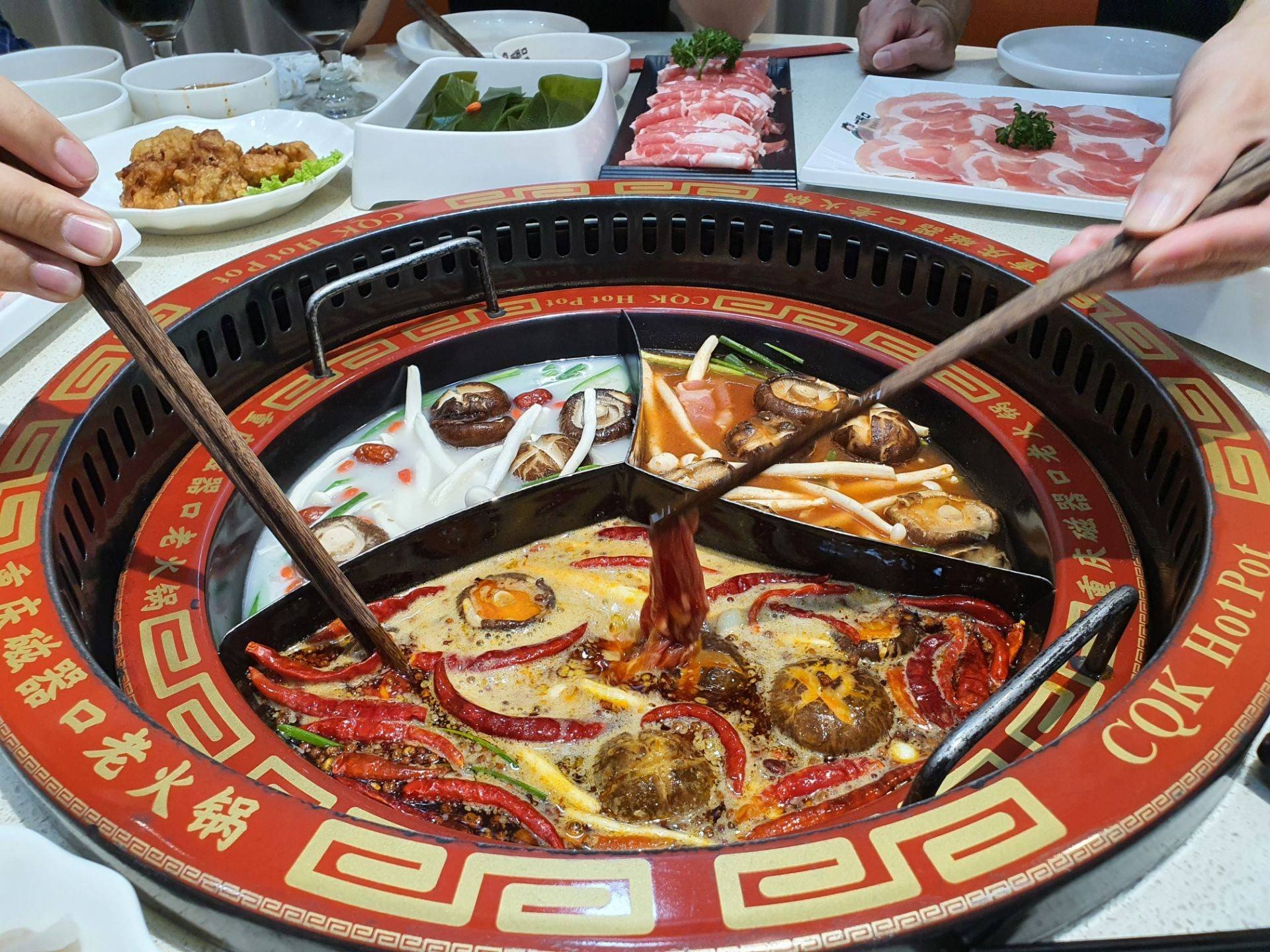 รีวิว CQK (ซีคิวเค) ห้วยขวาง - บริการ ห่วยแตก พนักงานคุยเล่นขำลูกค้า