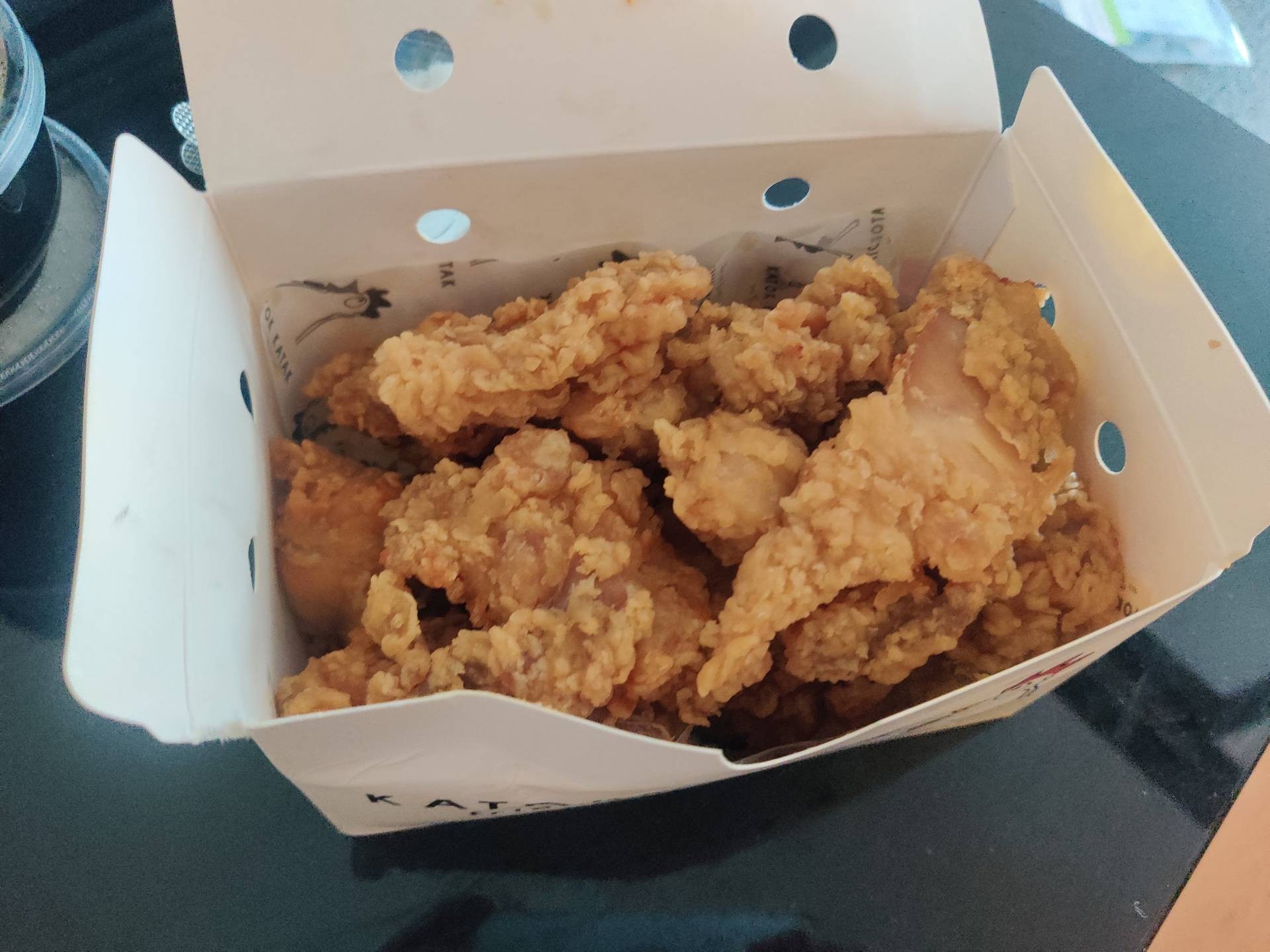 รีวิว Katok Katak Fried Chicken อโศก - อร่อยทั้งไก่ อร่อยทั้งแป้ง - Wongnai