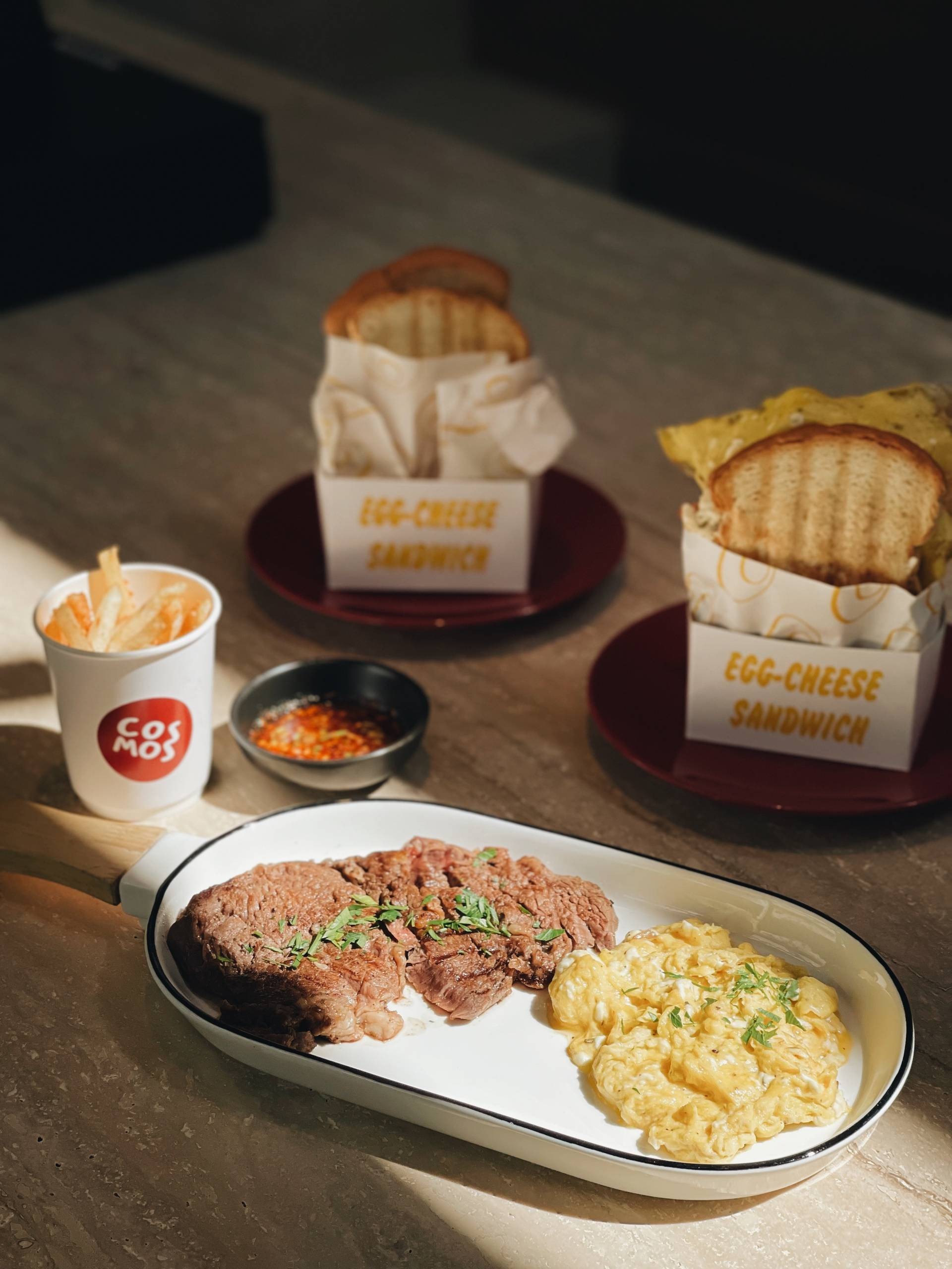 รูป Cosmos Cafe | คอสมอส คาเฟ่ - Wongnai