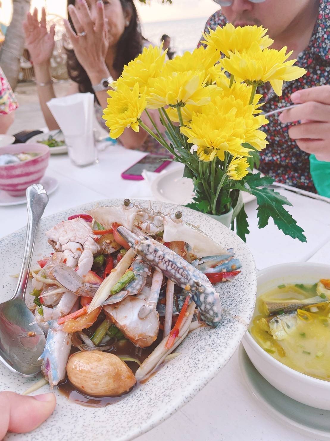 รีวิว Hug Samui - อร่อยมากครับ อาหารทะเลสดมาก