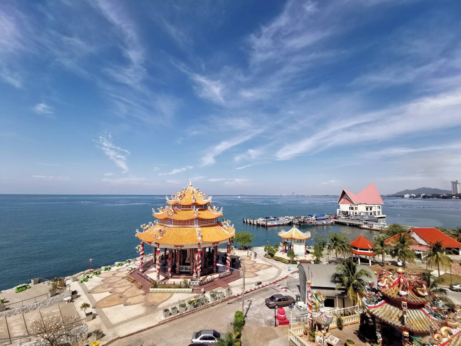 รูป เกาะลอย ศรีราชา