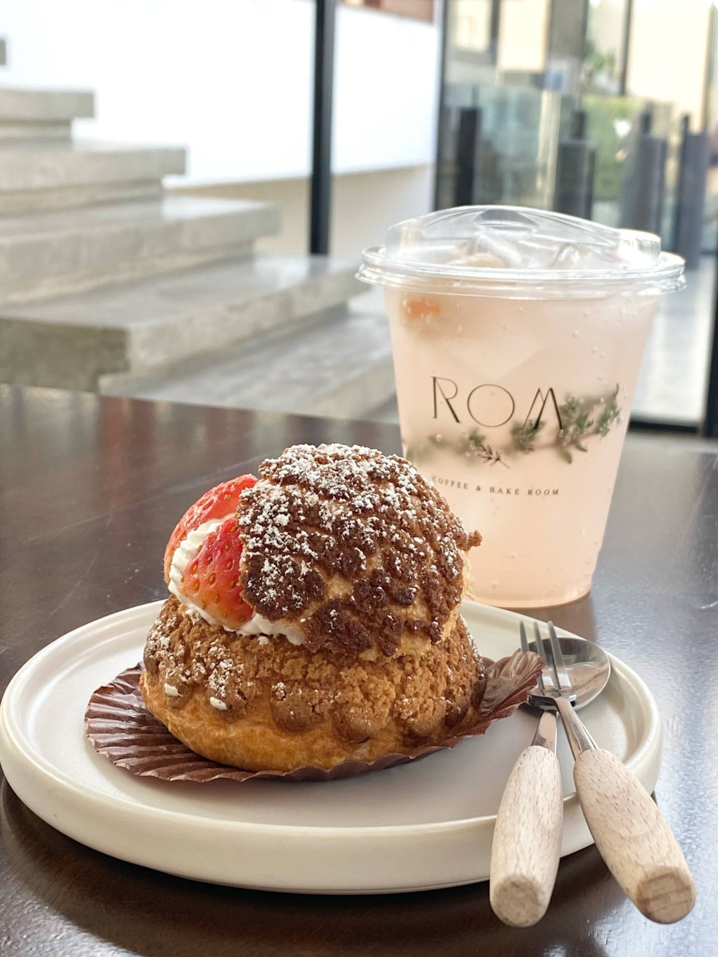 รีวิว ROM Coffee & Bake Room - ร้านน่ารัก ขนมและอาหารอร่อย