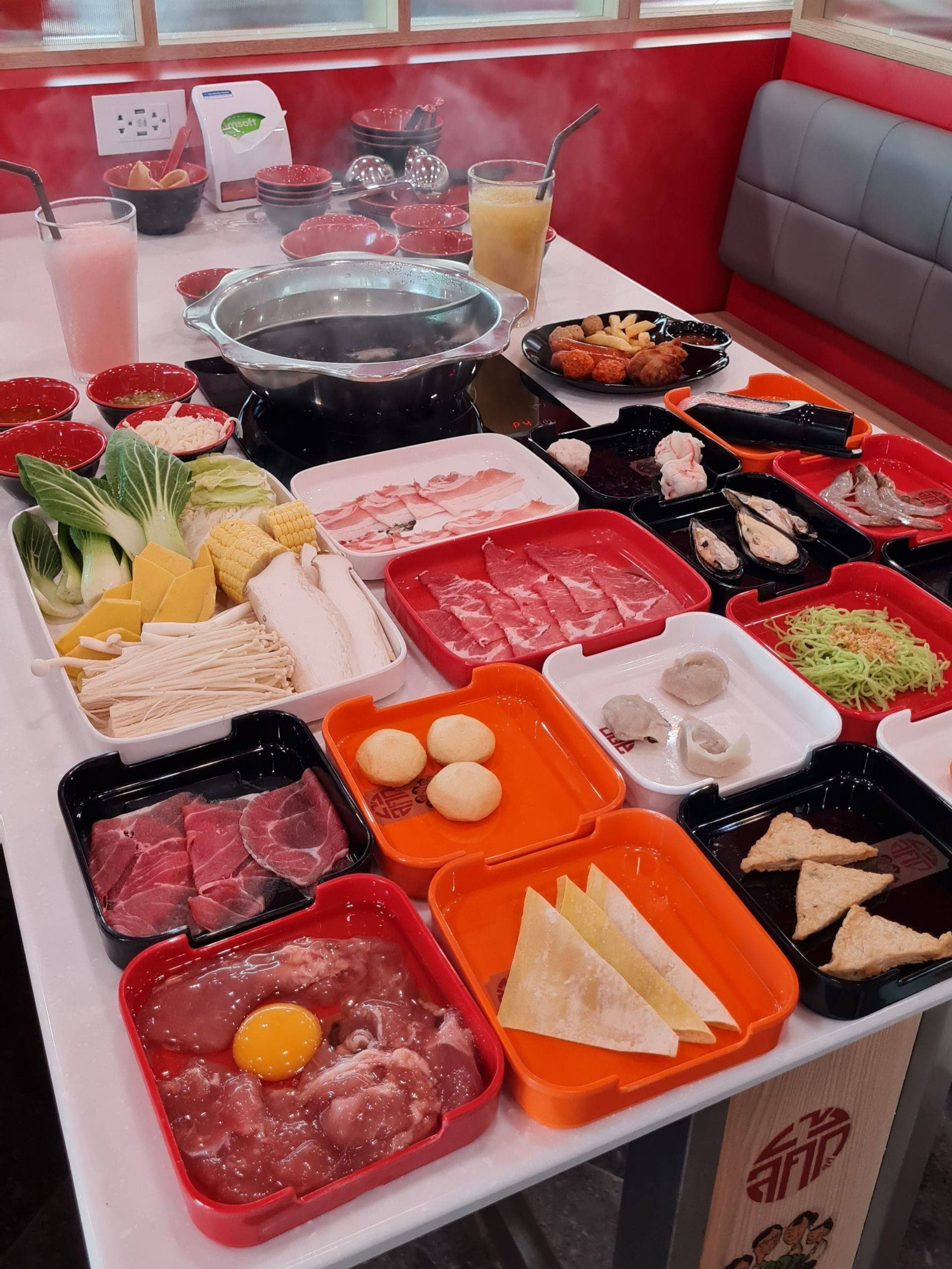 รูป Lucky Suki (ลัคกี้ สุกี้) People Park - อ่อนนุช