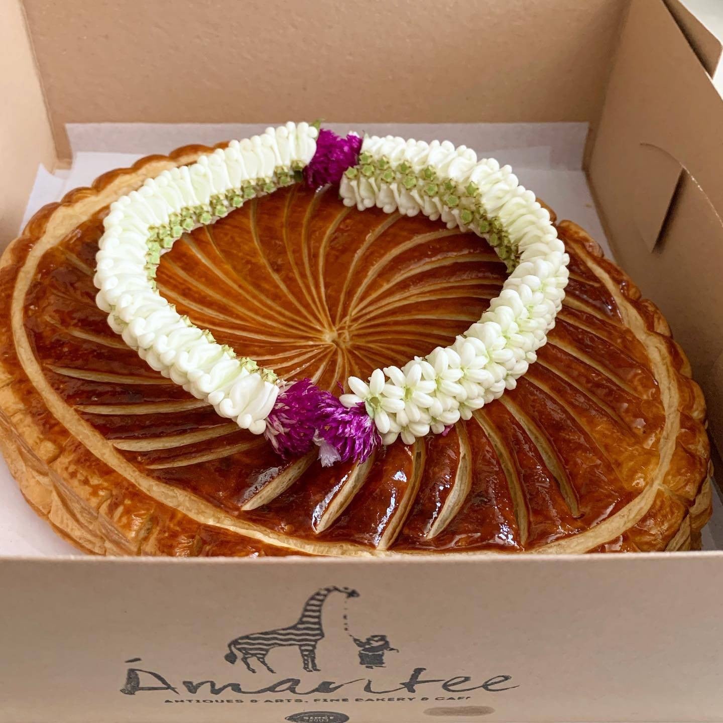 รีวิว Amantee - Antiques & Arts, Fine Bakery & Cafe ช่องนนทรี - Galette ...