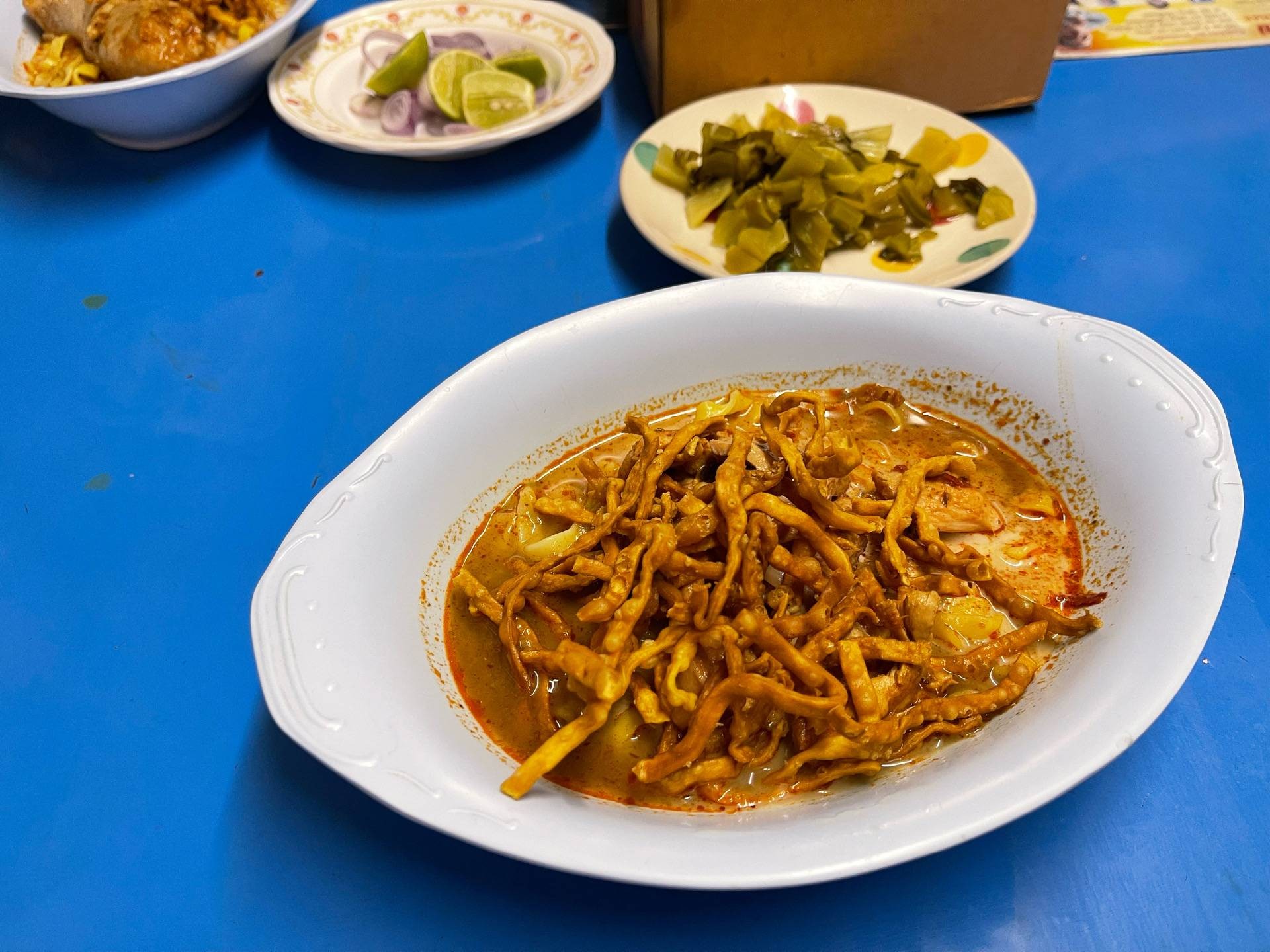 ข้าวซอยไก่ ร้าน ข้าวซอยแม่มณี