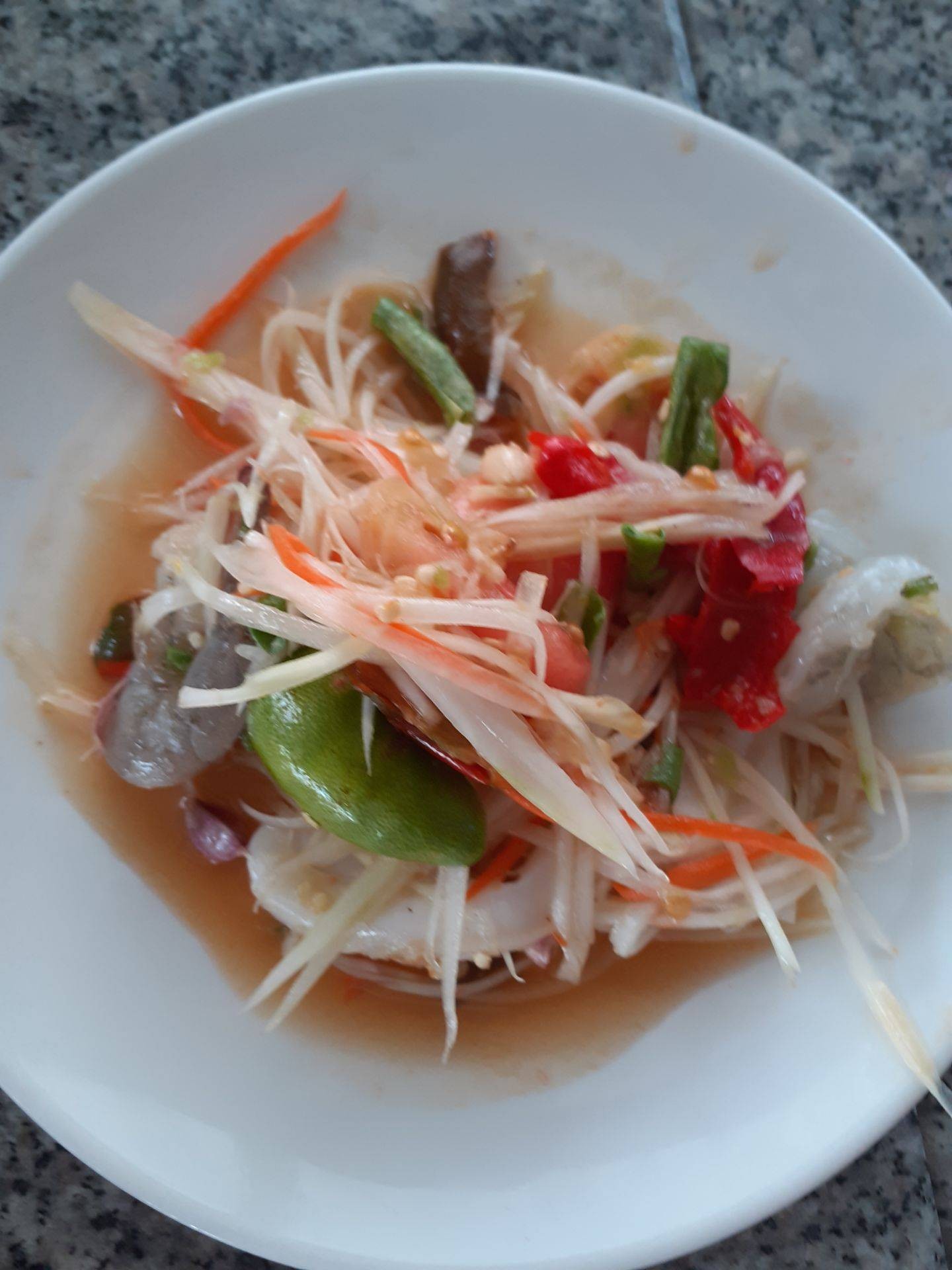 ส้มตำทะเล • ส้มตำใส่กุ้งและหมึก ร้าน Seafresh Riverside Buffet พระราม 3 ...