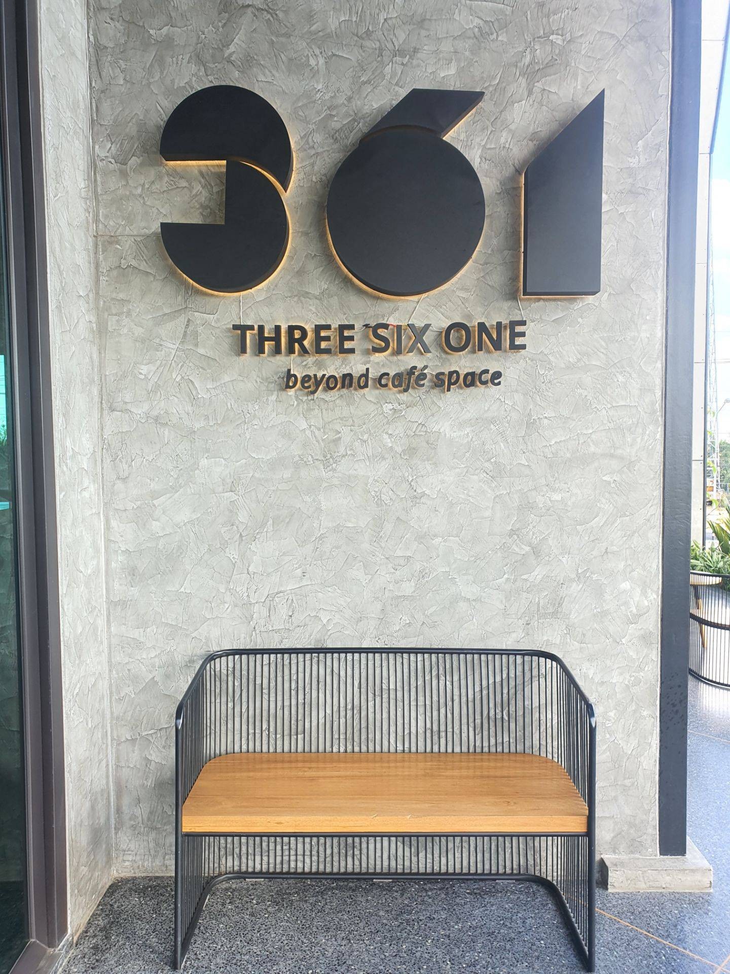 รูป 361 THREE SIX ONE Cafe