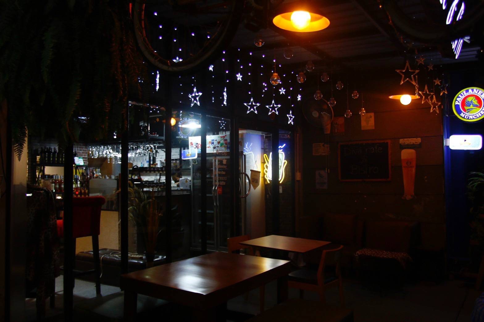 รีวิว Diva Cafe' & Bistro - จัดจ้านย่าน RCA