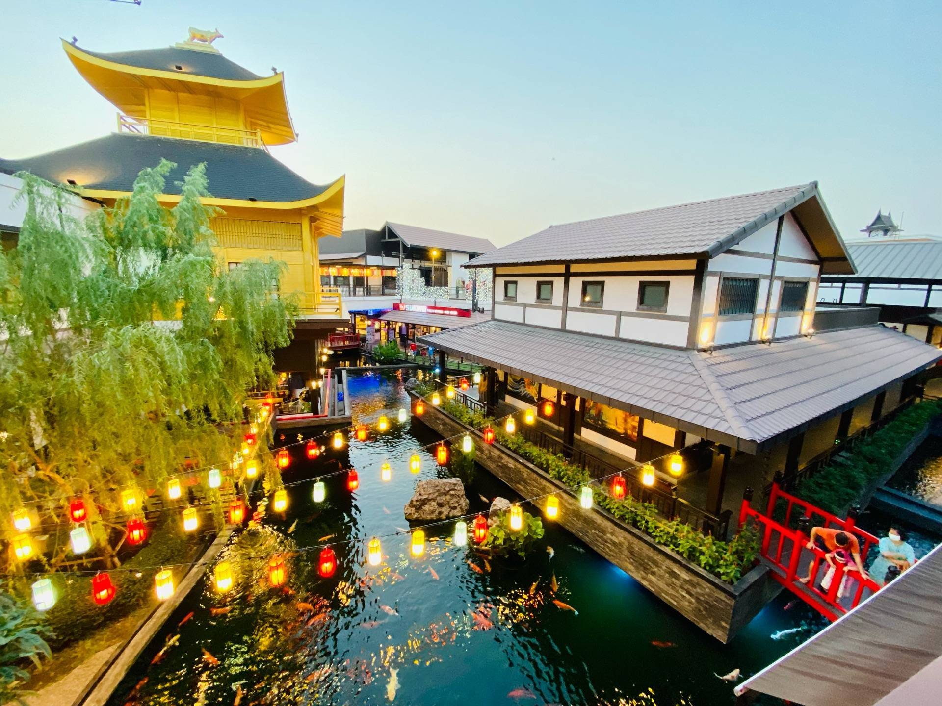 รีวิว J-Park Sriracha Nihon Mura - จุดรวมความร้านญี่ปุ่นบรรยากาศแบบ Man-made