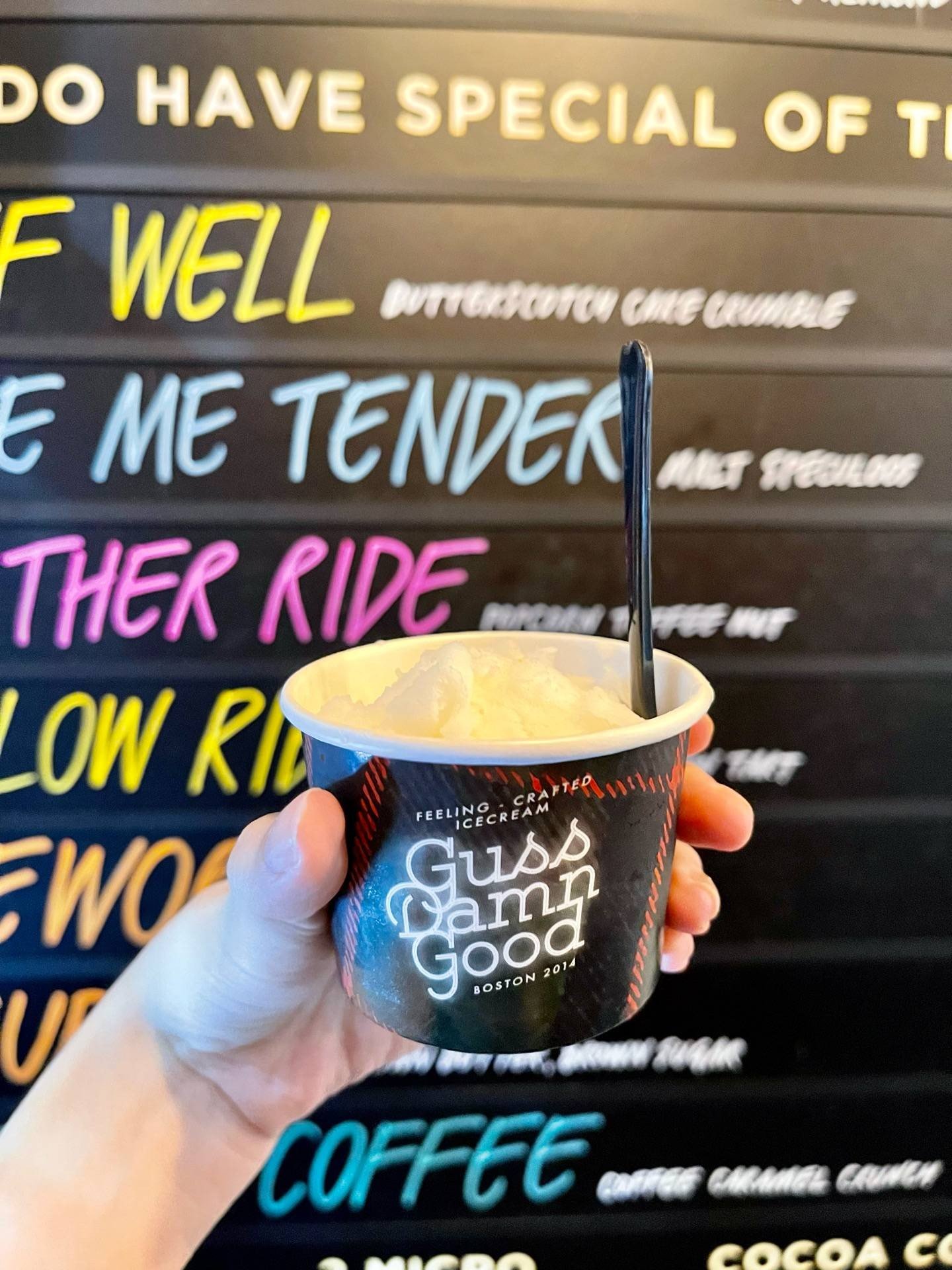 รีวิว Guss Damn Good ซอยศาลาแดง 1 - อยากกินice cream ต้อง guss damn good👍