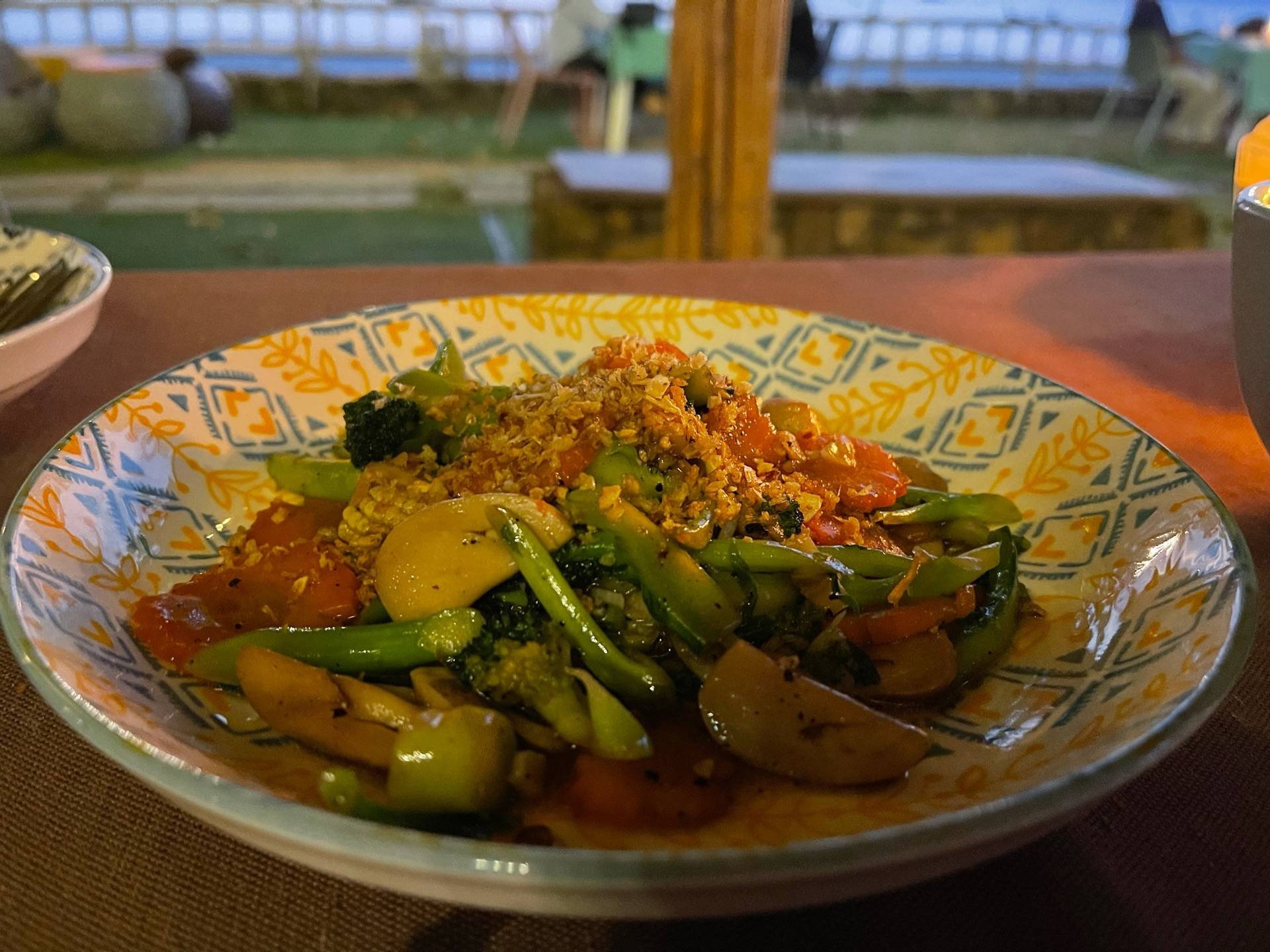 ผัดผัก ร้าน Shine Lay De' Cafe - Wongnai