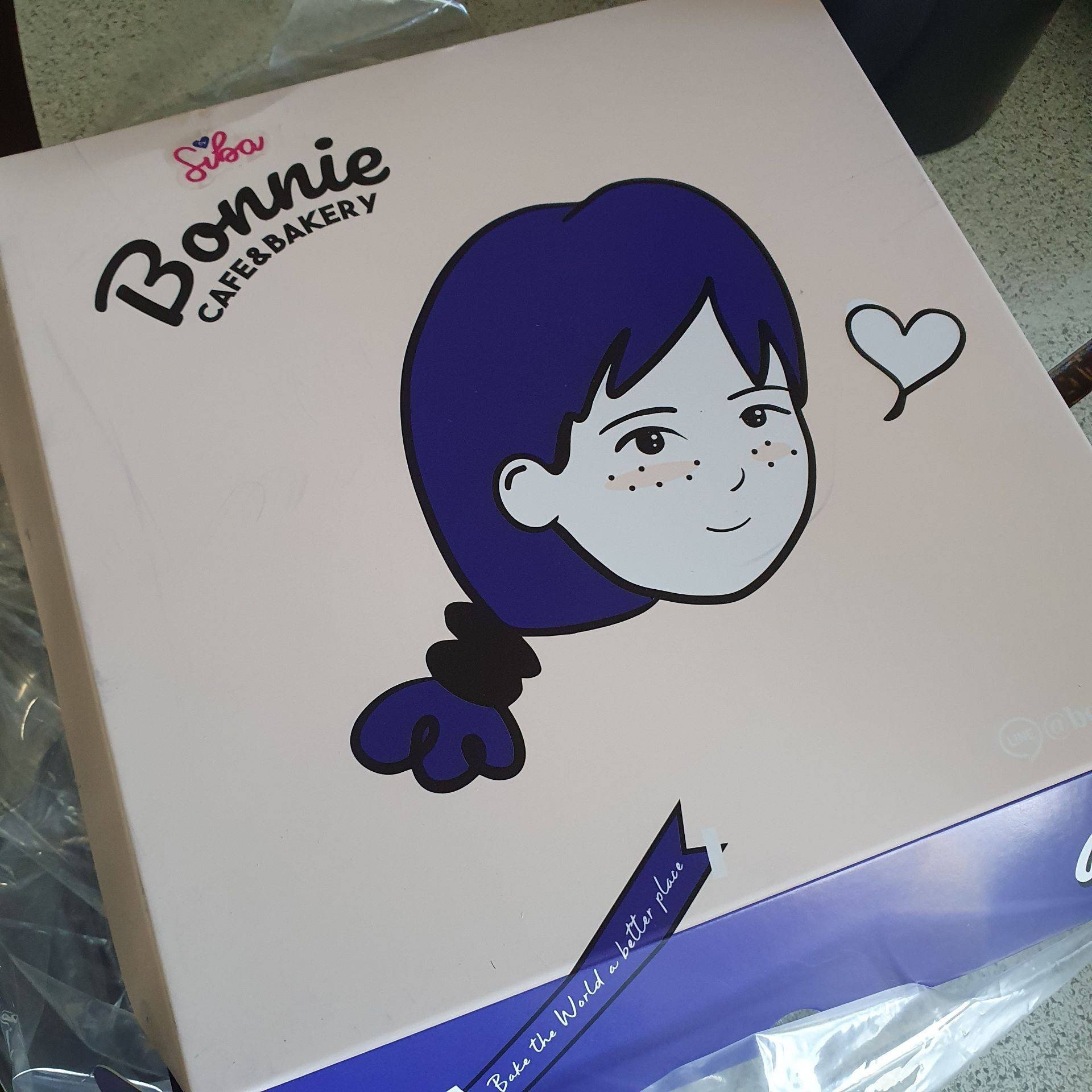 รีวิว Bonnie Cafe & Bakery - เอแคลร์อร่อย - Wongnai