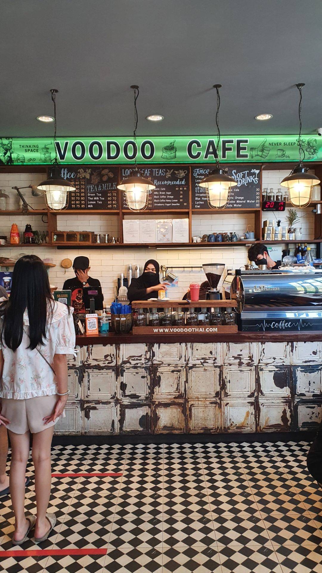รูป วูดู คาเฟ่ แอนด์ เรสทัวรองท์ VOODOO CAFE & RESTAURANT