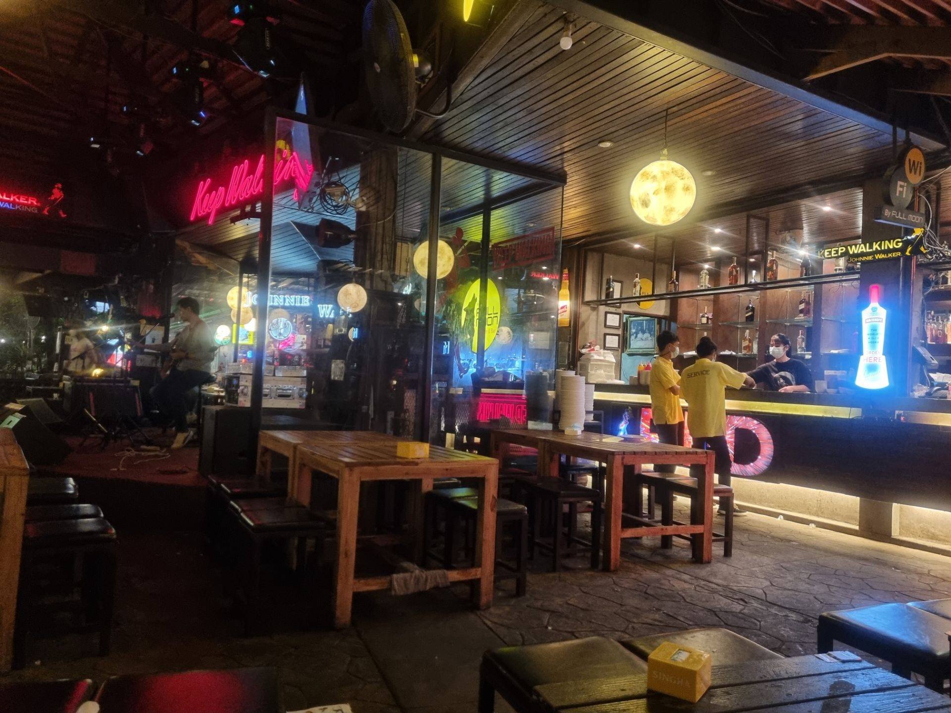 รูป Full Moon Terrace & Bar