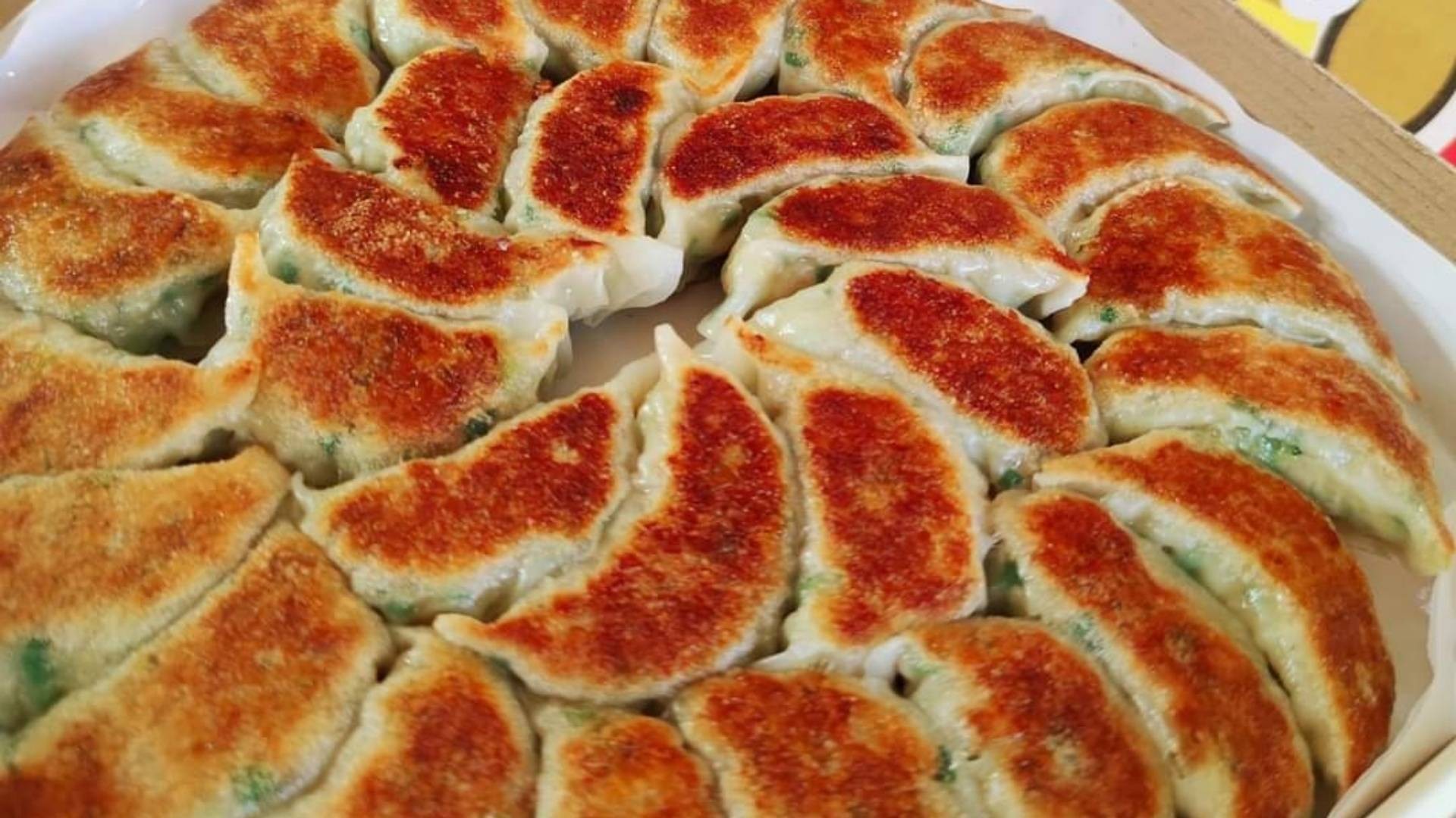 เกี๊ยวซ่าหน้าแน่น สาขาซอยเขาน้อย - Bengoshi gyoza - สั่งอาหารเดลิเวอรี ...