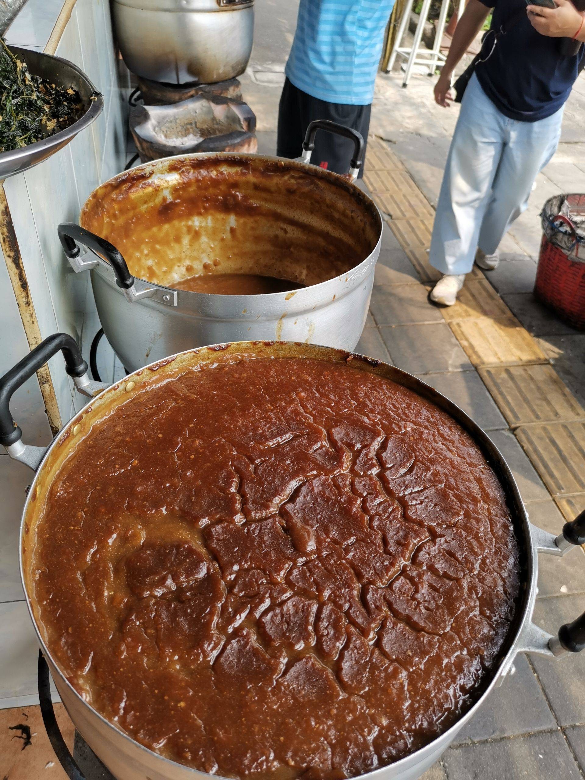 รูป หมูกรอบนายไซ ประชาชื่น - Wongnai