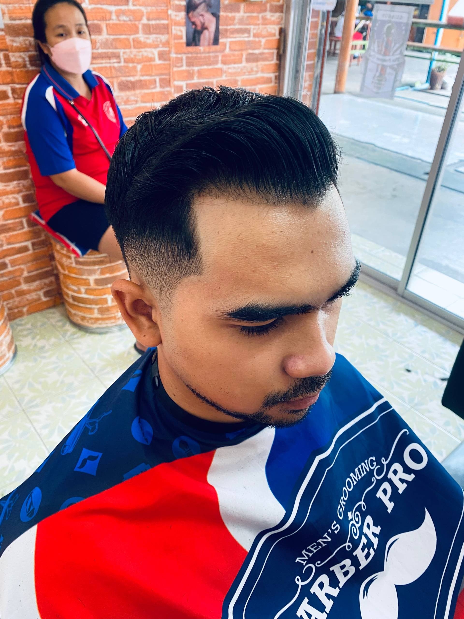 ร้าน The premier cut บางบ่อ ตลาดเตียกุยฮวด