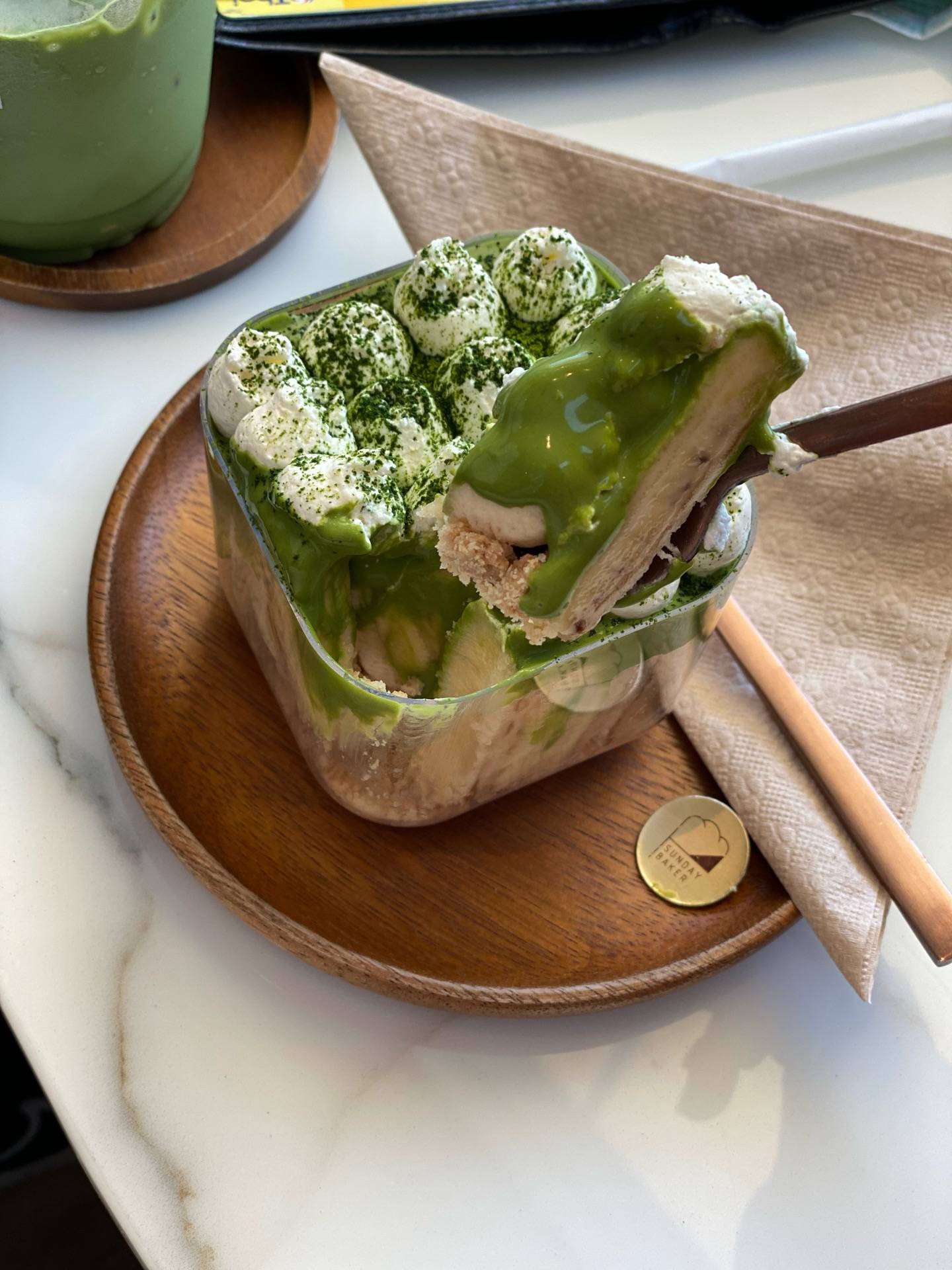 รีวิว sunday baker - ชาเขียวดีมาก ขนมอร่อย พนักงานบริการดี คาเฟ่สวยน่า ...