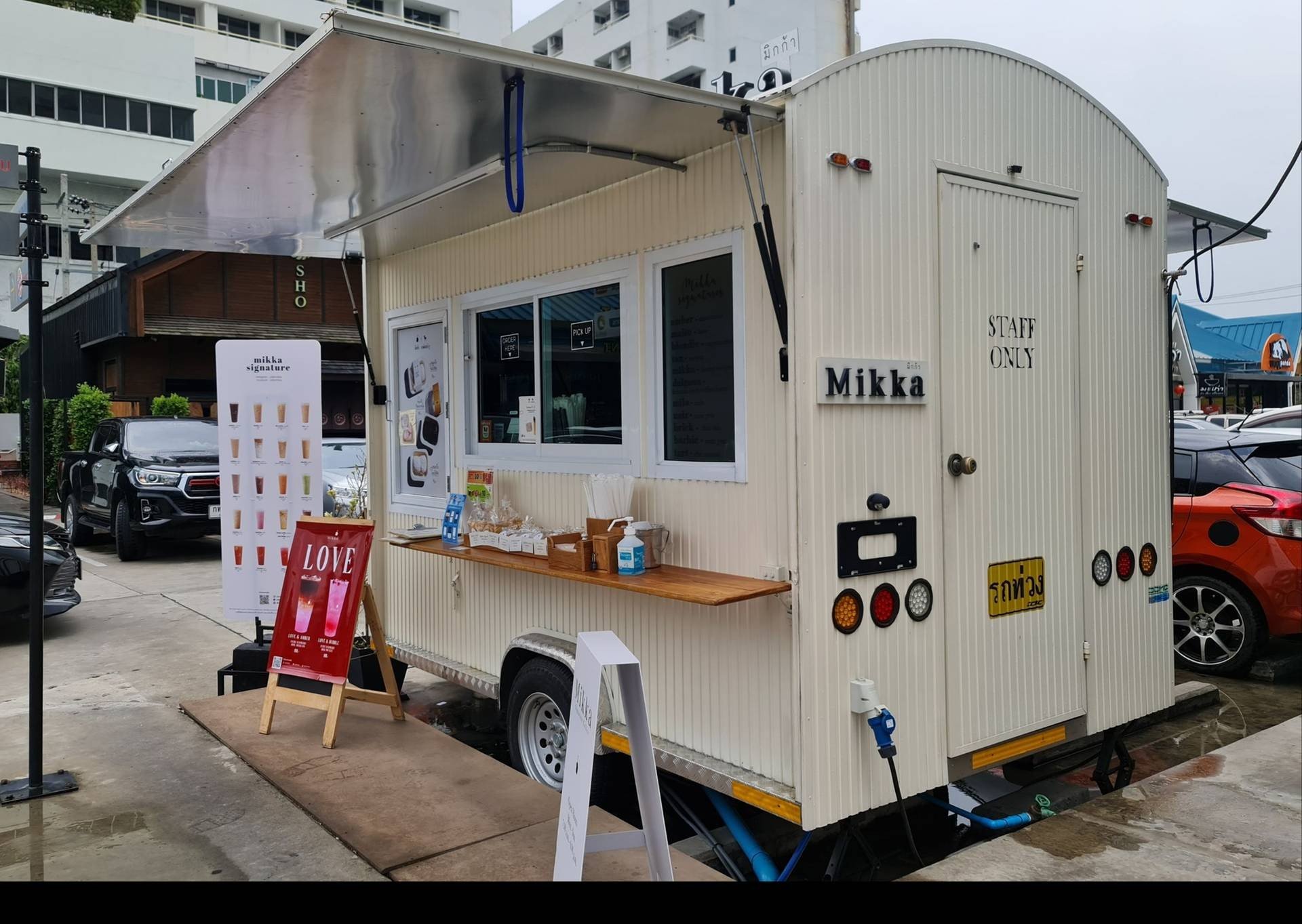 รีวิว Mikka Café & Bakery Little Walk Bangna - ร้านกาแฟ Foodtruck Mikka