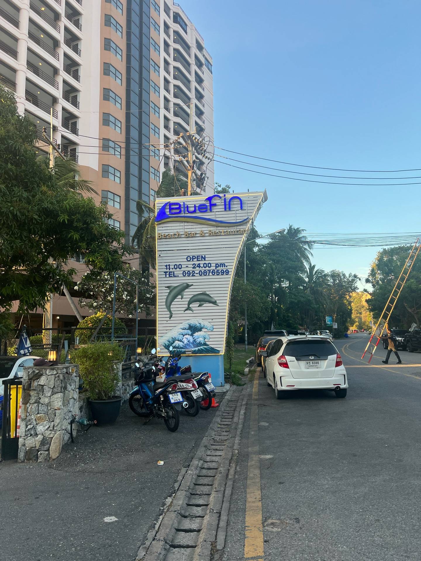 รูป BlueFin Beach Bar & Restaurant