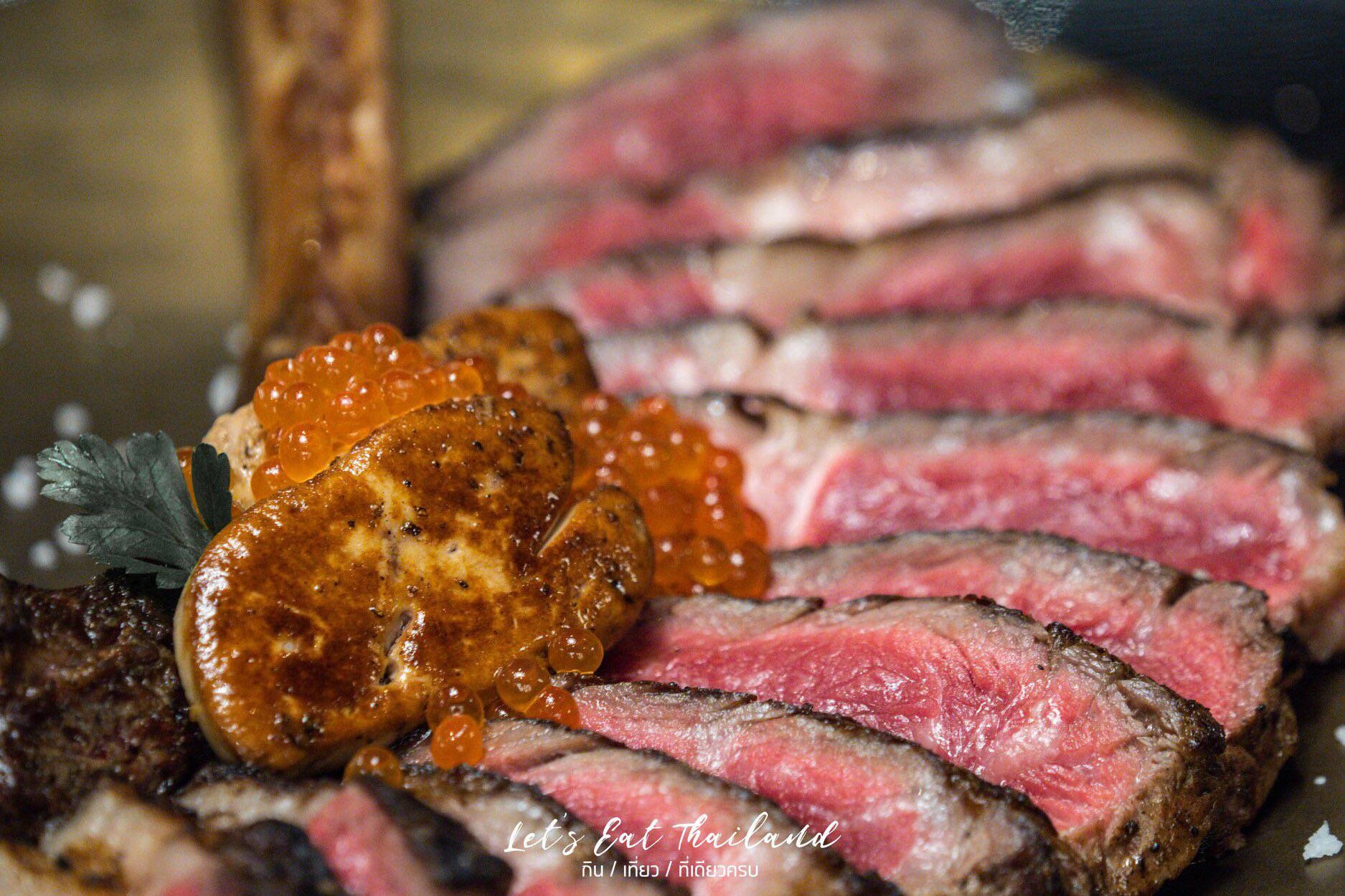 รูป CUT Raw & Grilled และ Chez Miline