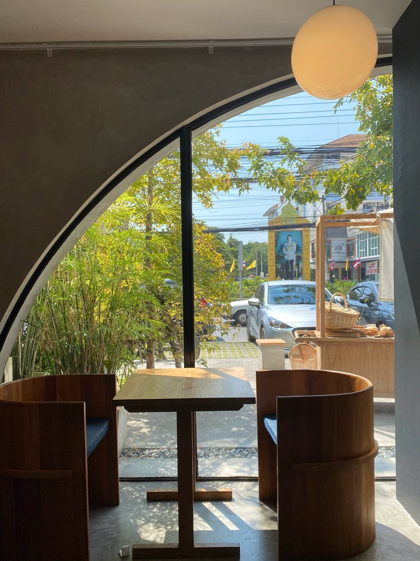 รูป MOON cafe & eatery