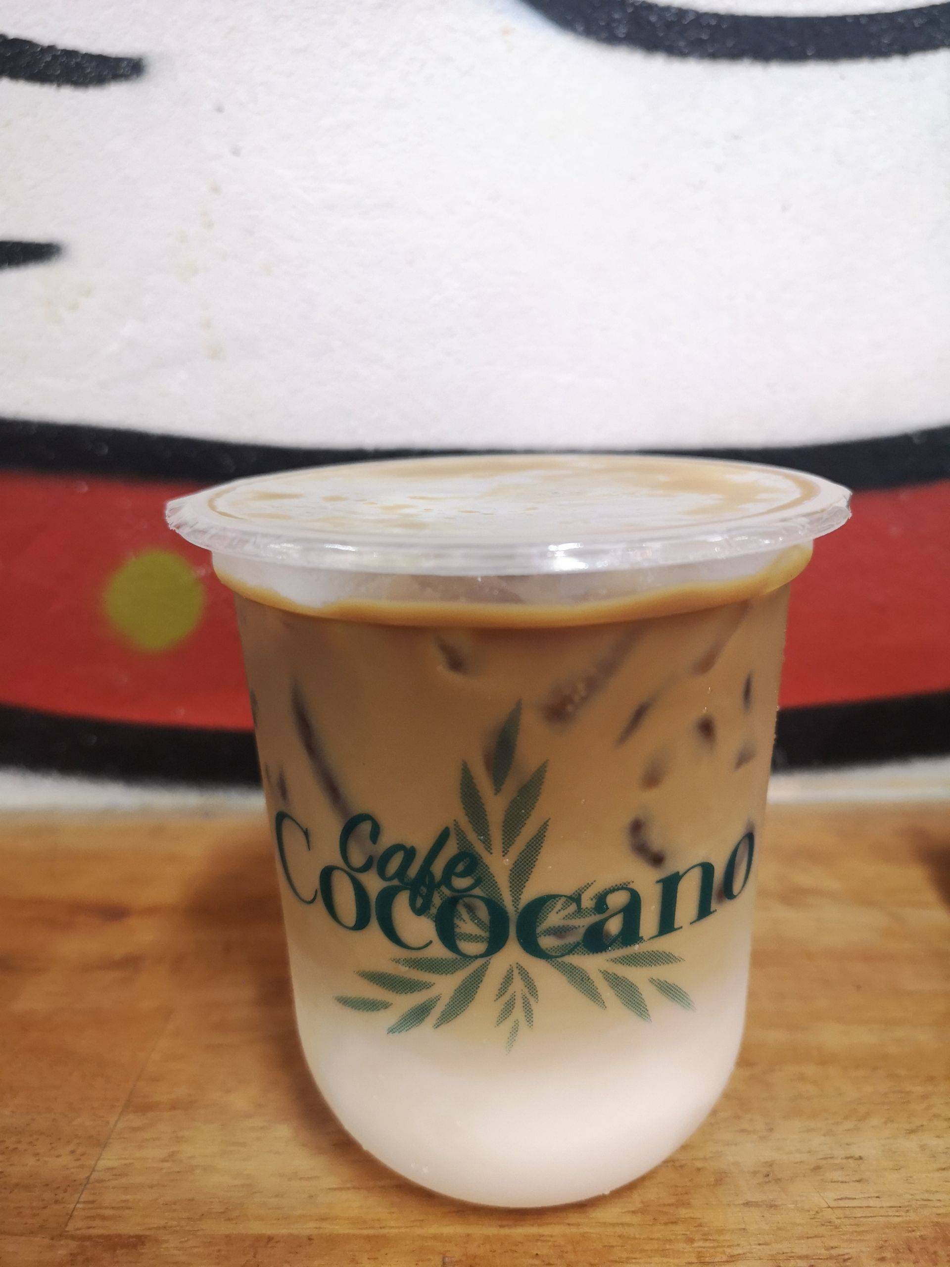 รูป COCOCANO COFFEE คาเฟ่คนรักมะพร้าว โรงหนังลิโด้ - สยามสแควร์