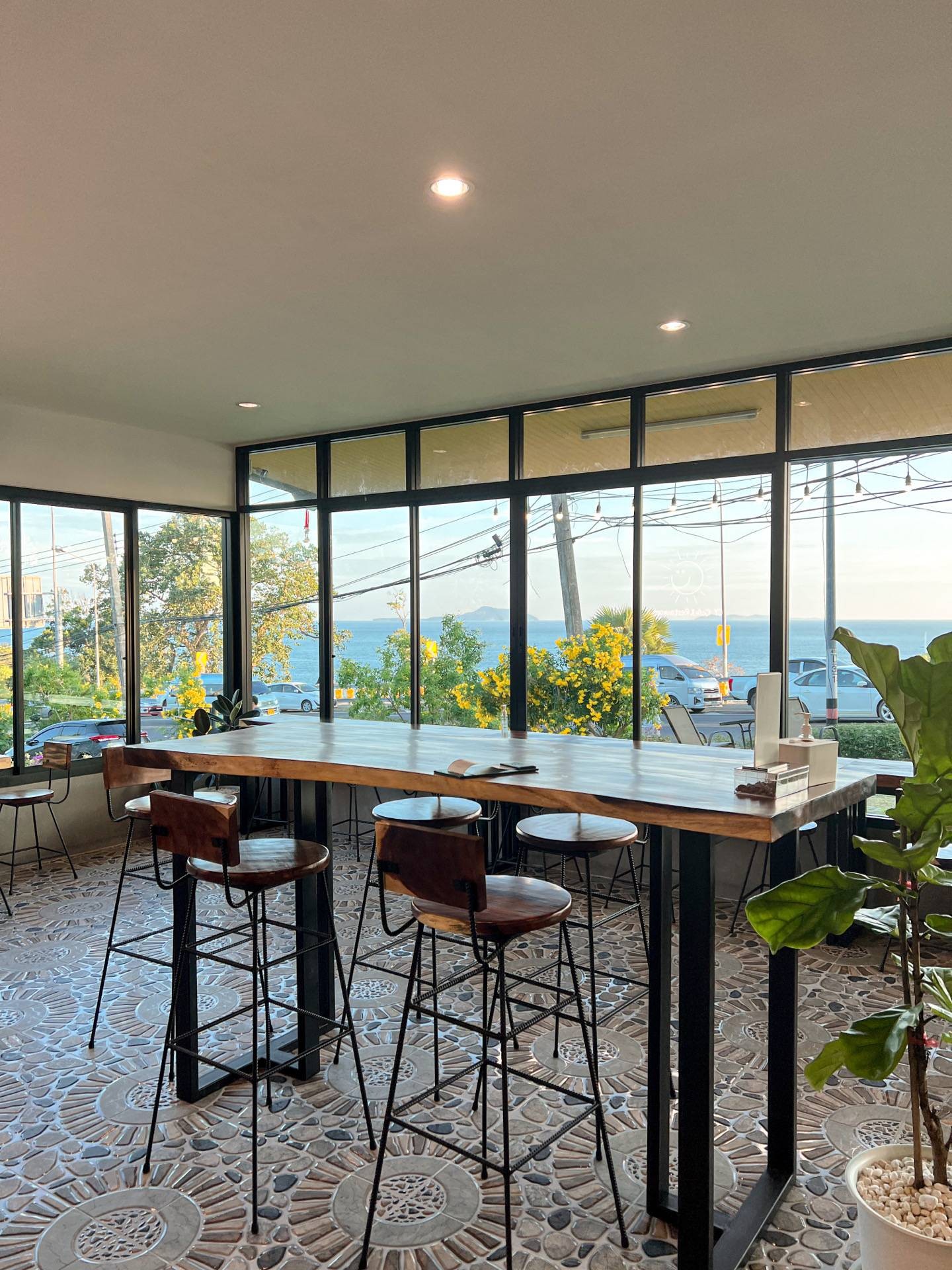 รูป CY Cafe & Restaurant Phromthep Cape