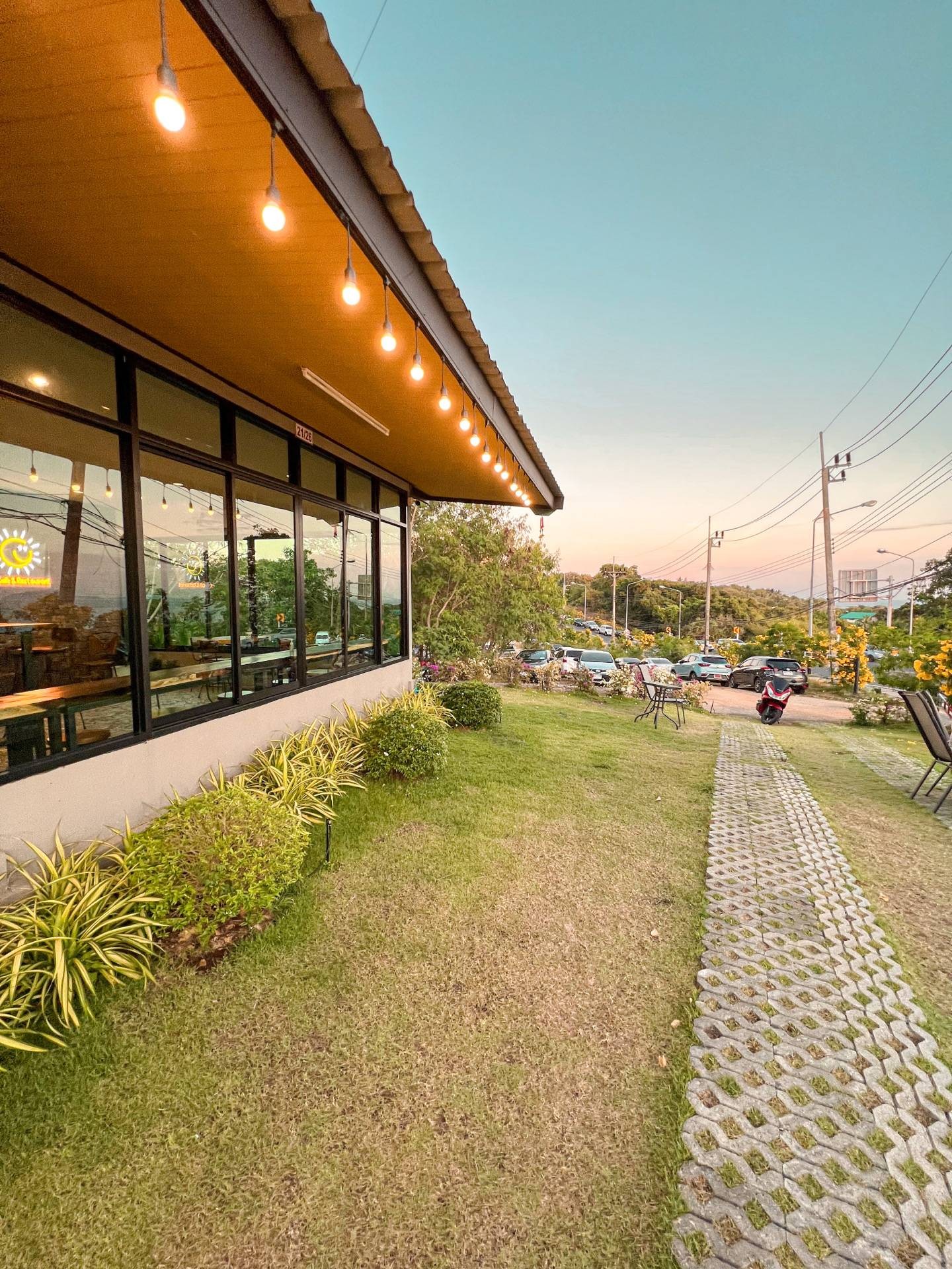 รูป CY Cafe & Restaurant Phromthep Cape - Wongnai