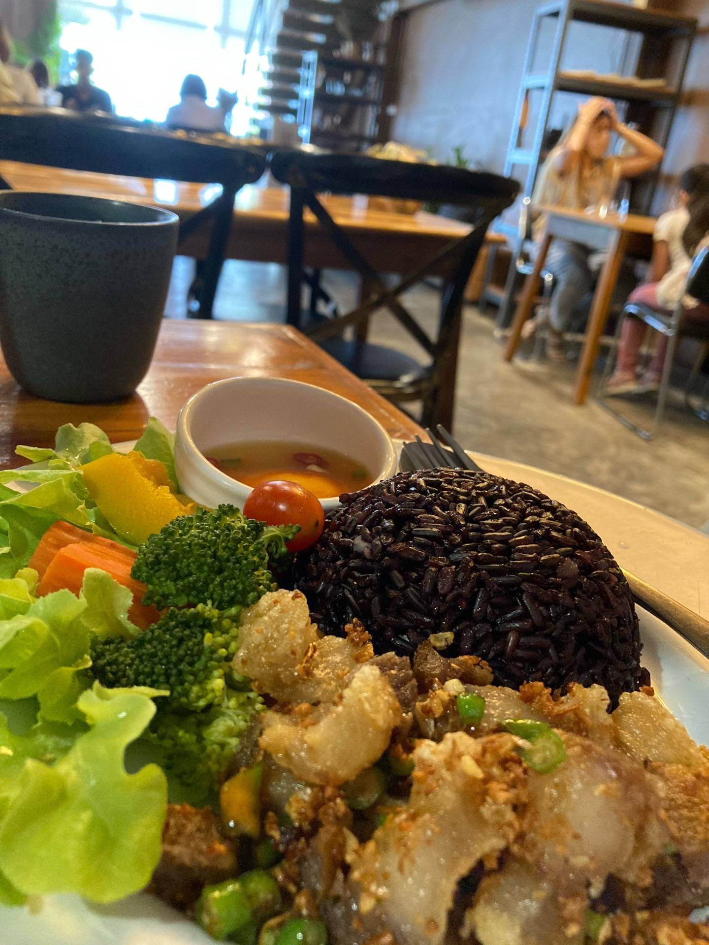 [รีวิว] ร้าน Mezza Cafe | เมนูแนะนำ รูปภาพ ราคา