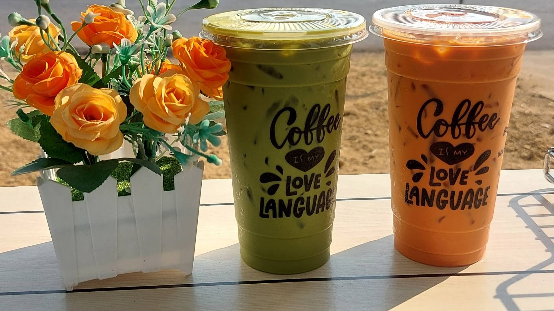 Cha&coffee by ใบเตย ลพบรี - สั่งอาหารเดลิเวอรี | Wongnai x LINE MAN