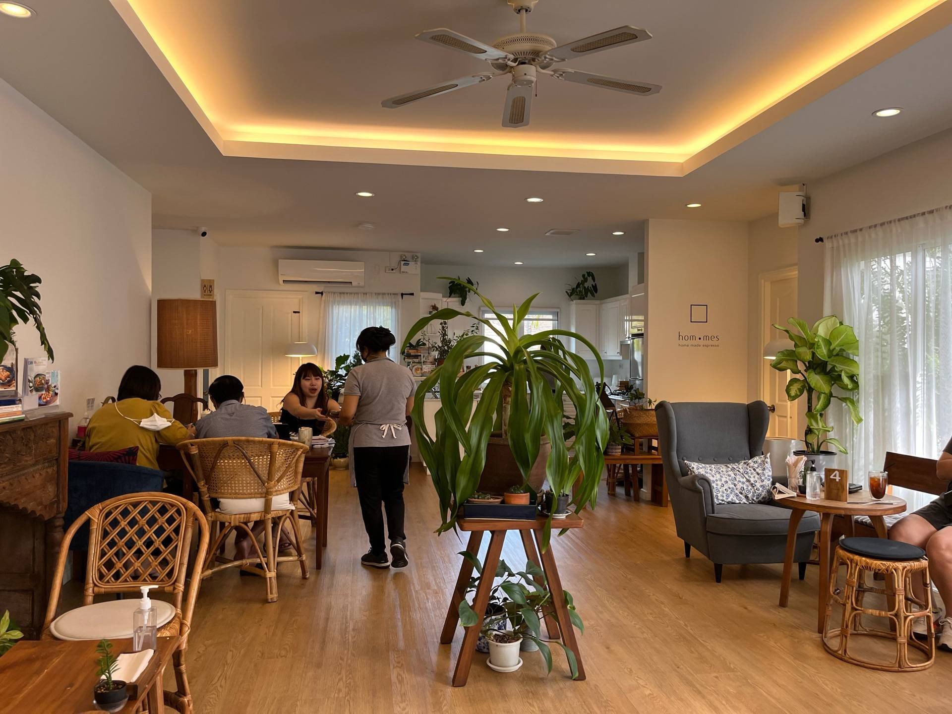 รูป Hom.mes Cafe by Good Cafe