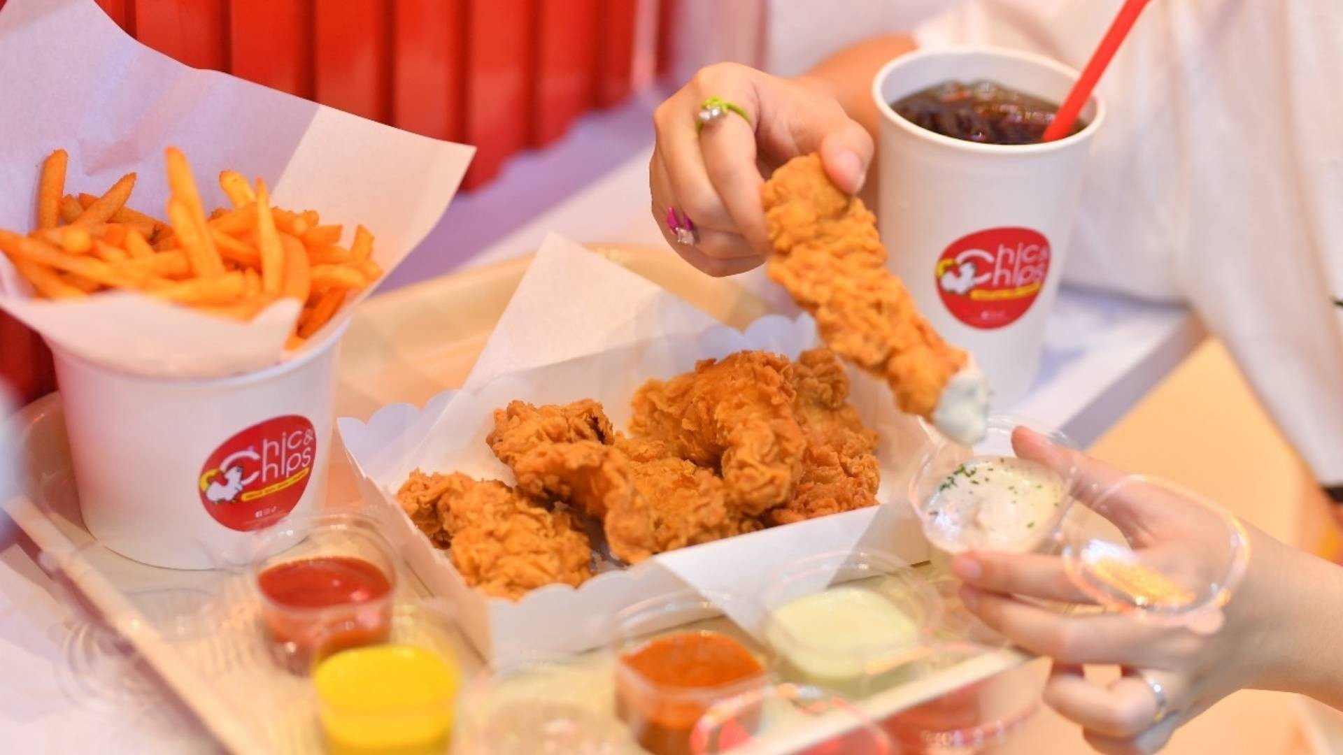 Chic and Chips - Victory Hub อนุเสาวรีย์ชัยฯ - สั่งอาหารเดลิเวอรี | Wongnai x LINE MAN