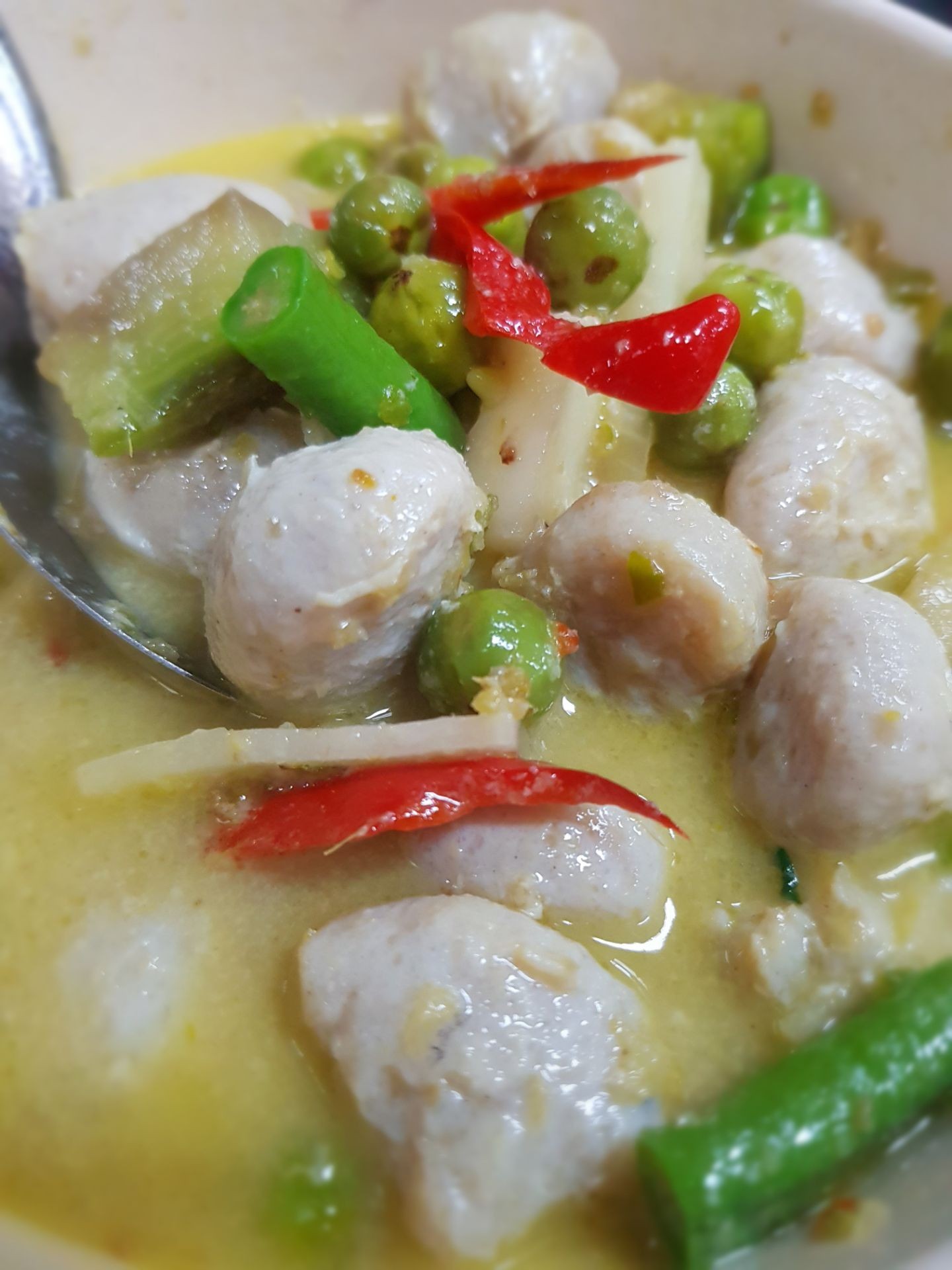 รูป หน้าผา ปลาทอดมัน - Wongnai