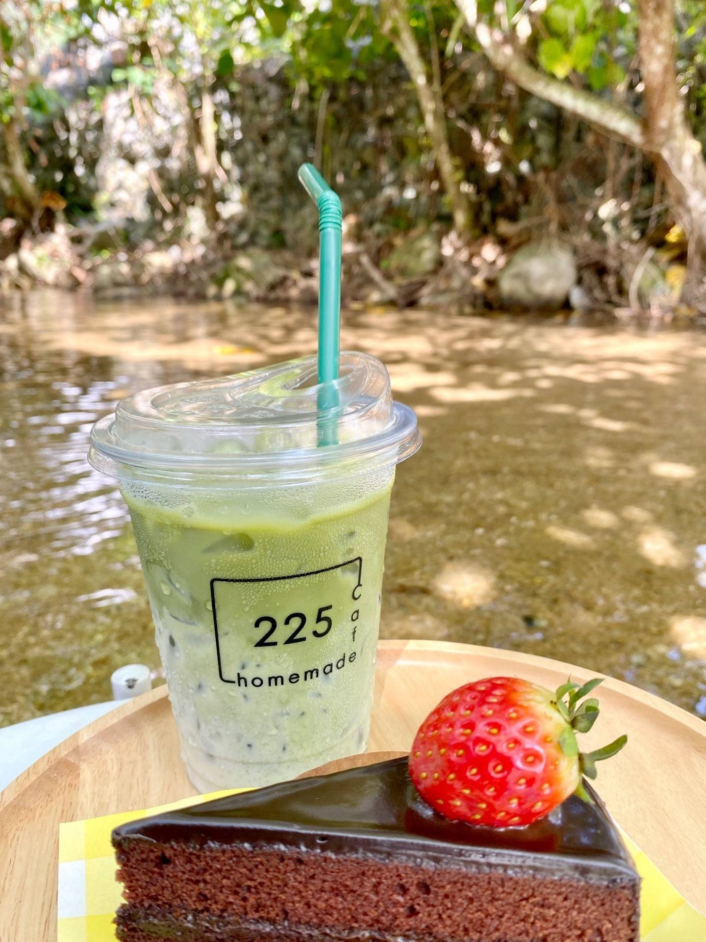 รีวิว 225 Cafe’ homemade - บรรยากาศดีมาก ชอบค่ะ - Wongnai