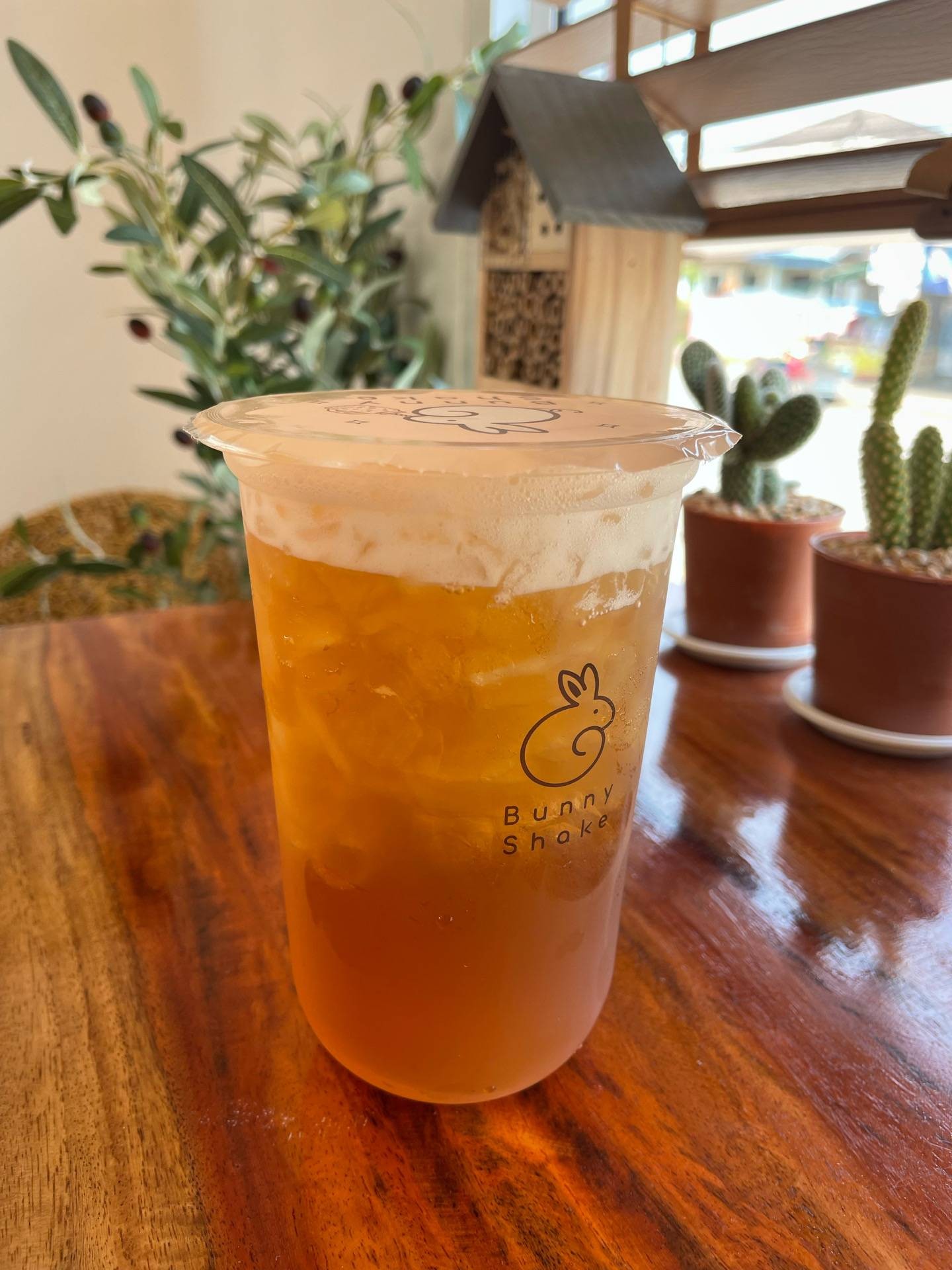 ร้าน Bunny Shake Cafe สาขาบางเสร่ บางเมืองใหม่ | รีวิวร้านอาหาร