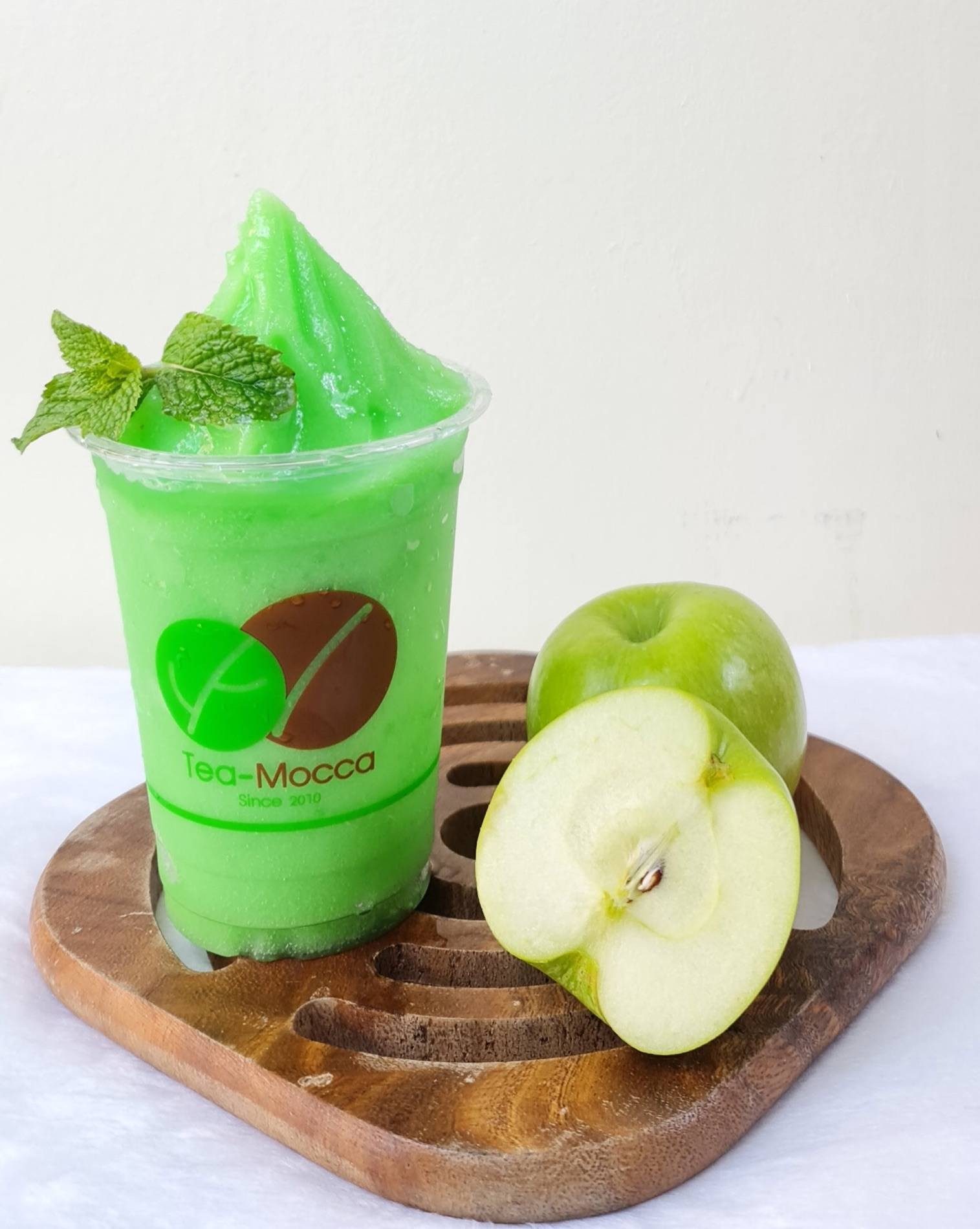 แอปเปิ้ลสมูทตี้ • image ร้าน Tea-Mocca Cafe (หมู่บ้านเศรษฐกิจ)