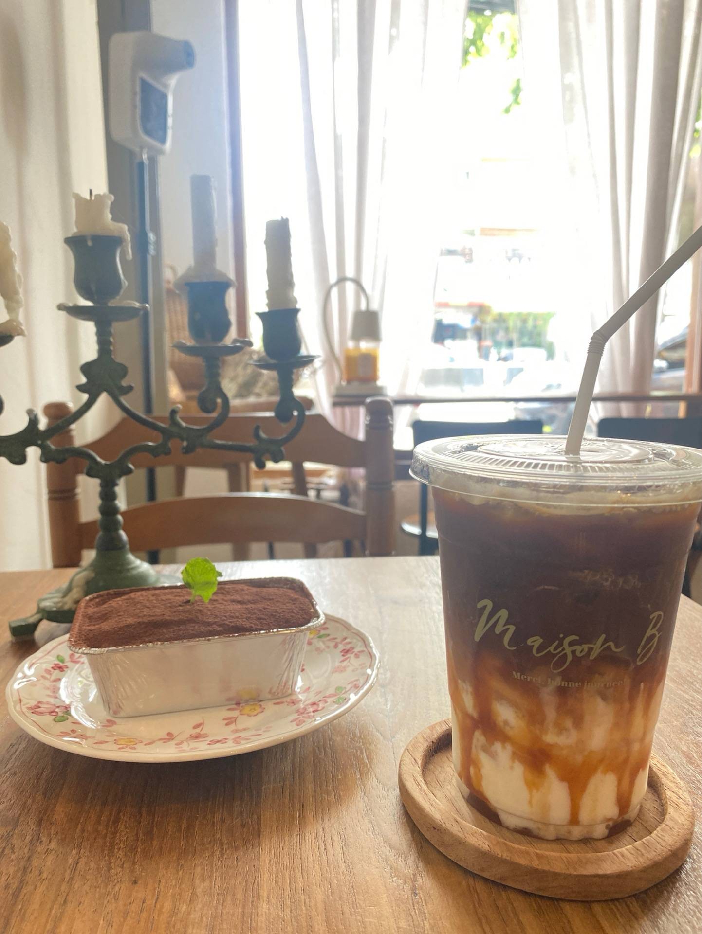 รีวิว Maison B เจริญนคร - ทิรามิสุ คือ กลิ่นรัมหอม รสเข้ม ดีมากค่ะ ...